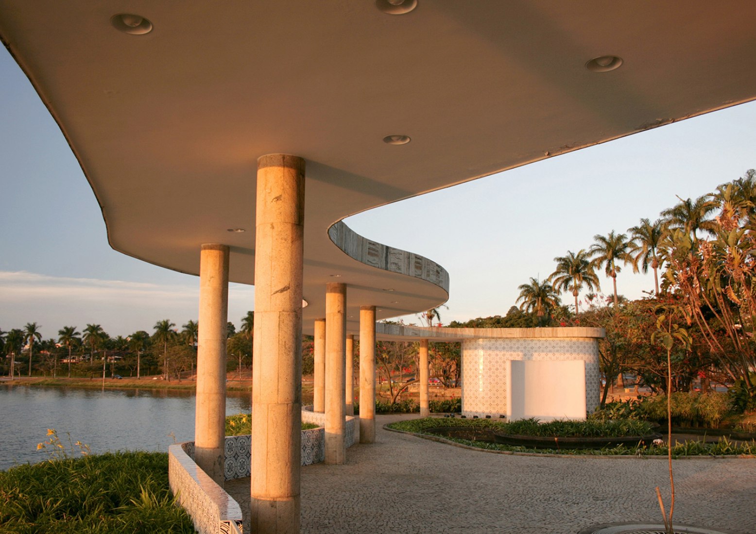 Pampulha inscribed as World Heritage Site. Oscar Niemeyer | METALOCUS Pampulha inscribed as World Heritage Site. Oscar Niemeyer | METALOCUS