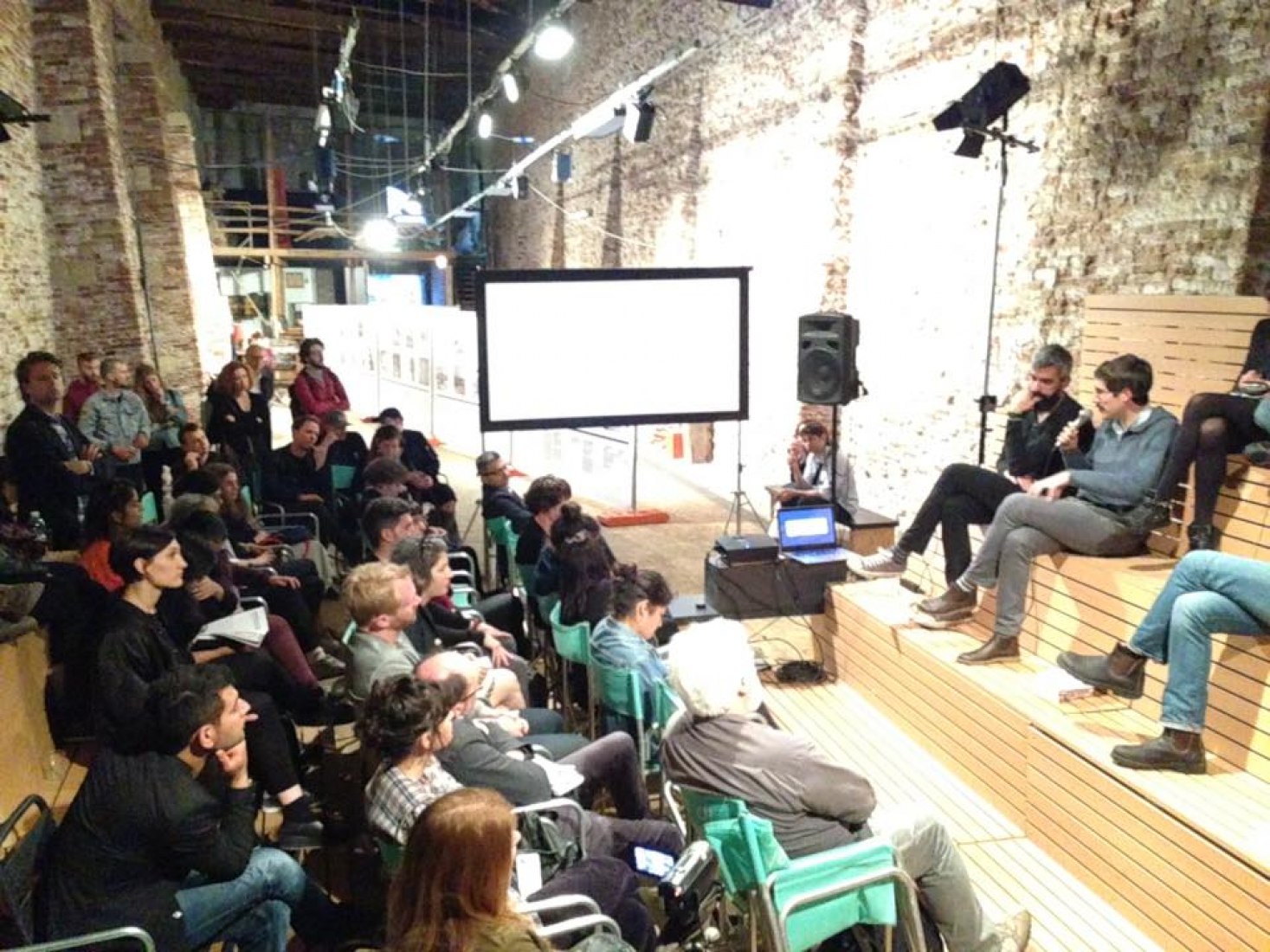 P.I.G.S. y Spaces of Exception por Escuela Moderna | Sobre Arquitectura ...