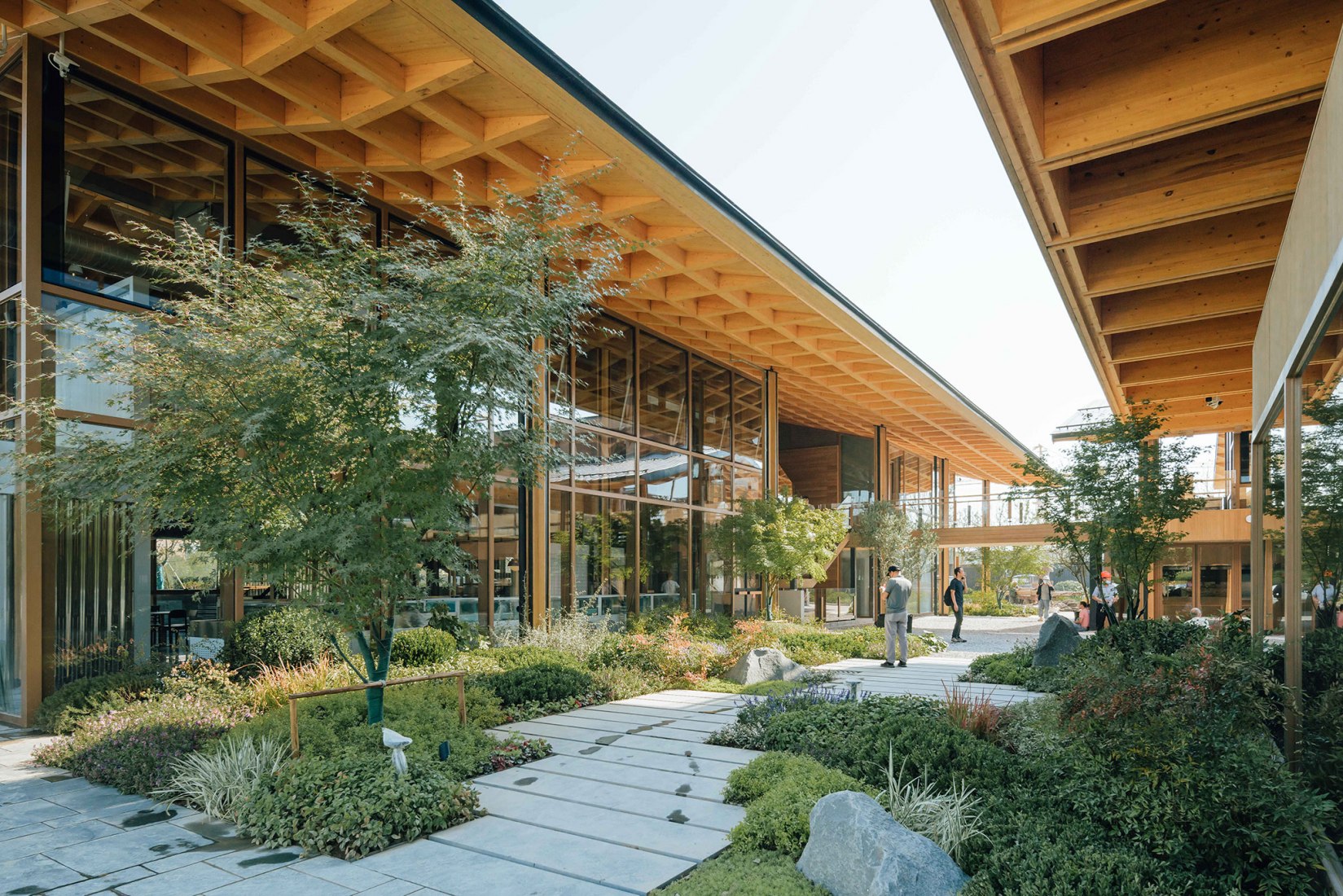 Functional hybrid. PULO MARKET by a9a rchitects | The Strength of ...