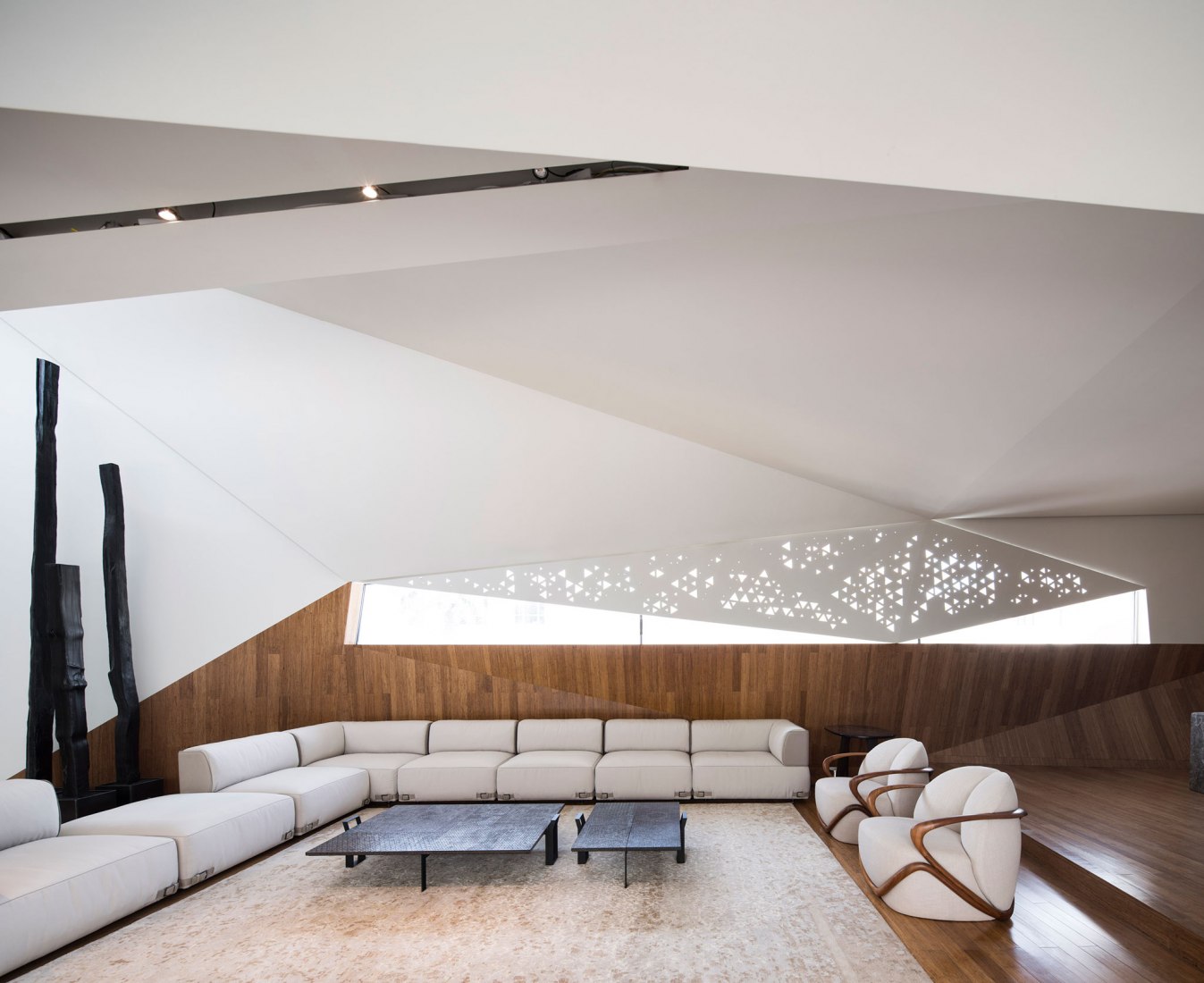 A house vs rock. Rock House by AGi Architects | The Strength of ...