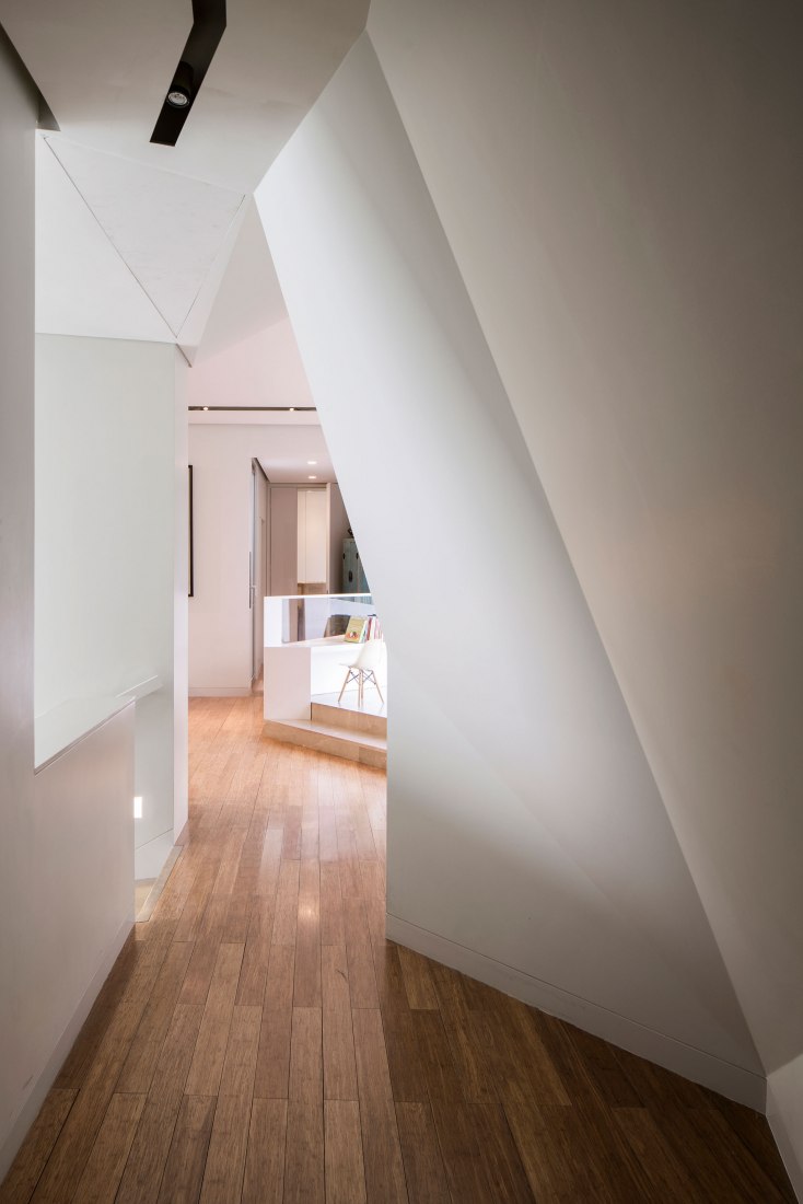 A house vs rock. Rock House by AGi Architects | The Strength of ...