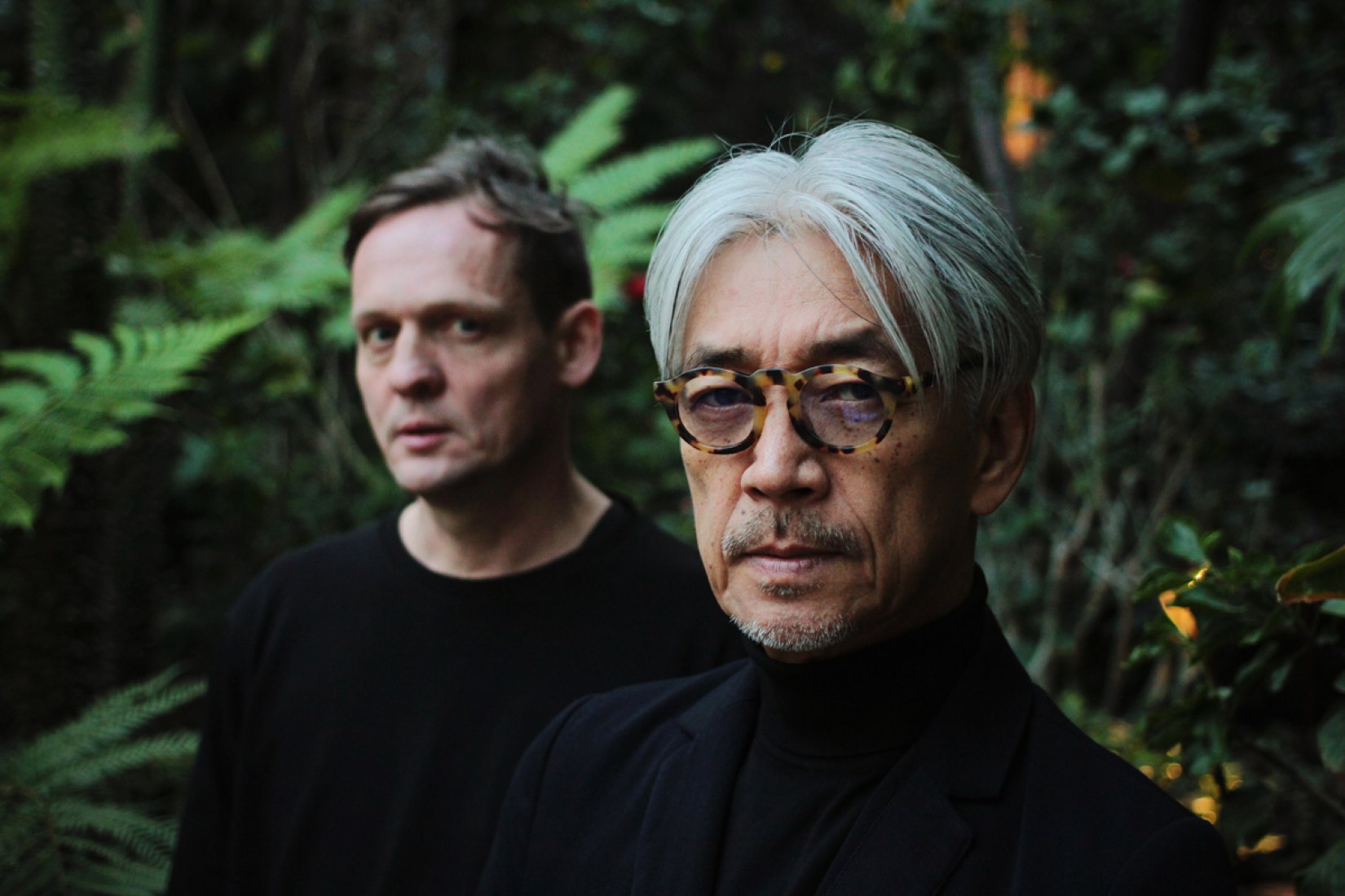 Nuevo disco de Alva Noto & Ryuichi Sakamoto en febrero | Sobre ...