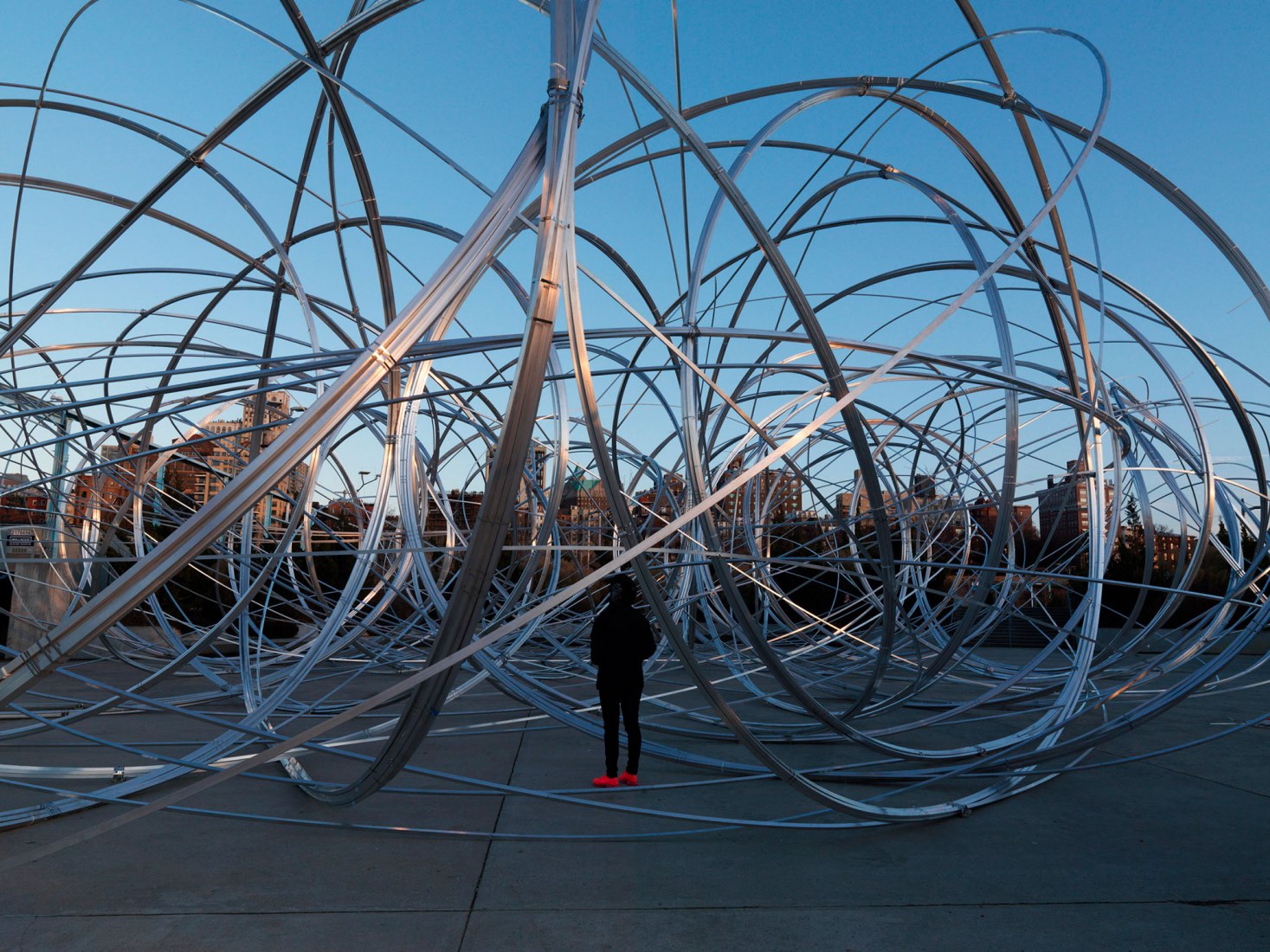 "Dibujo en el espacio" de Antony Gormley. New York Clearing en el ...