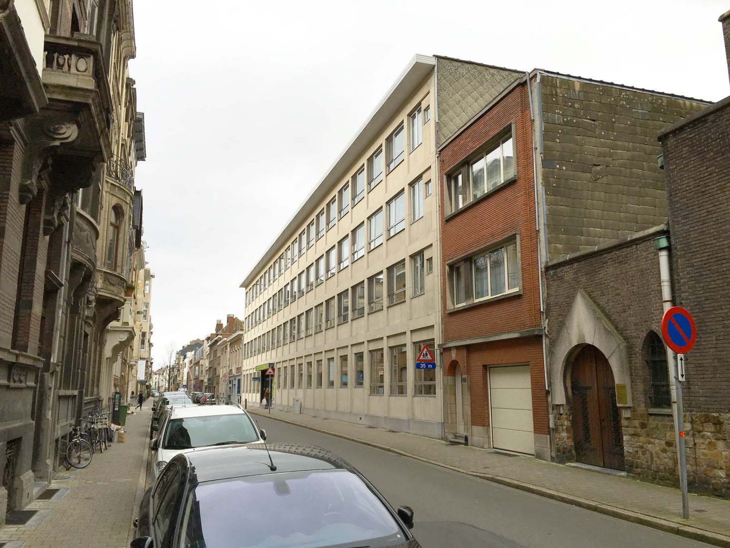 An art school like a museum. Transformation and extension of Sint Lucas ...