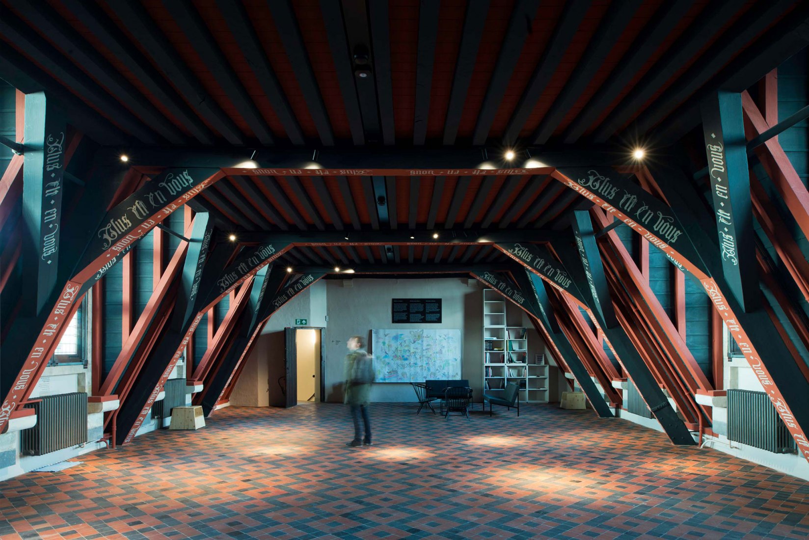 The rebirth of Bruges' architecture through the renovation of the ...
