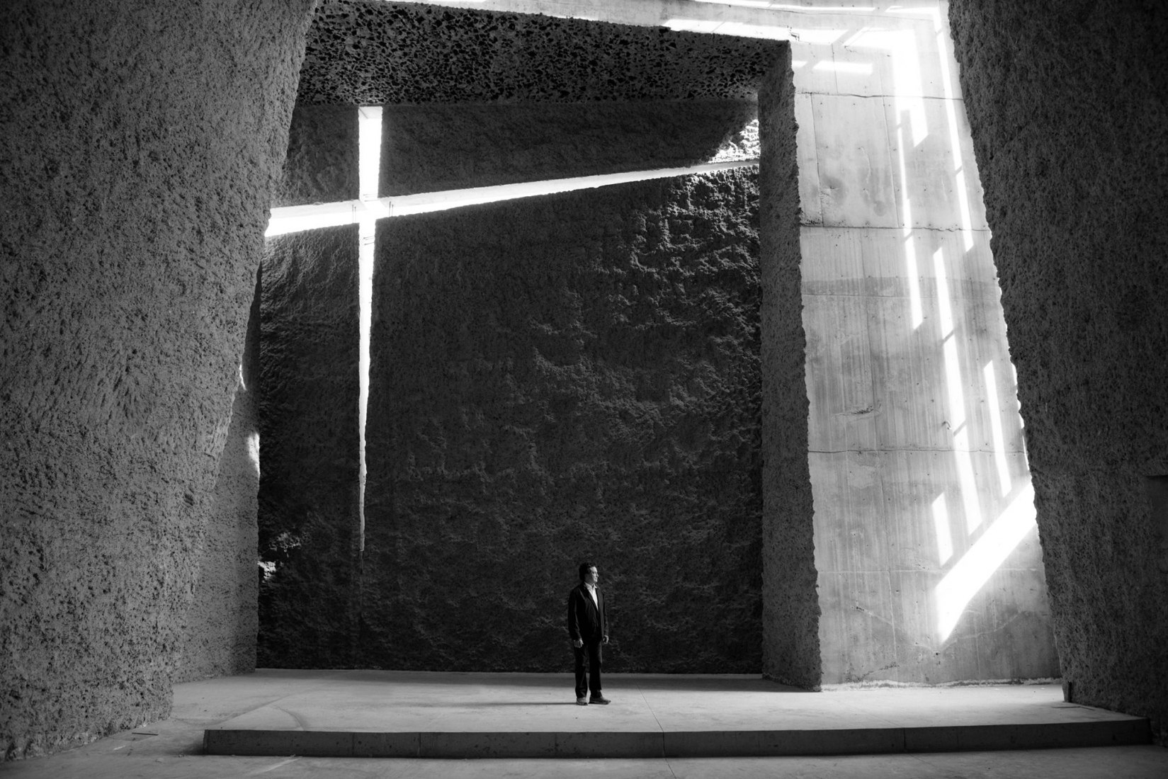 "Backstage" Menis Arquitectos in Aedes Gallery | The Strength of ...