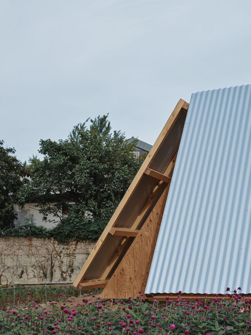 Un vacío dentro de otro. La habitación al aire libre por Frank Barkow y ...