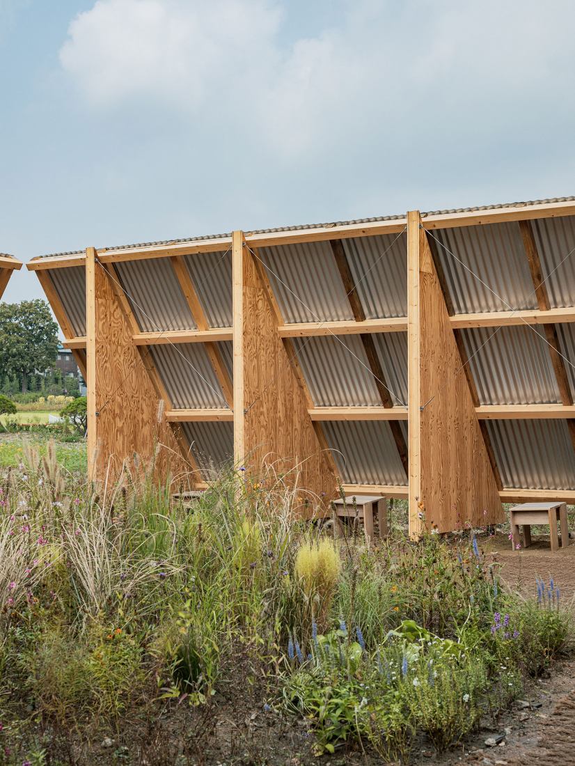 Un vacío dentro de otro. La habitación al aire libre por Frank Barkow y ...