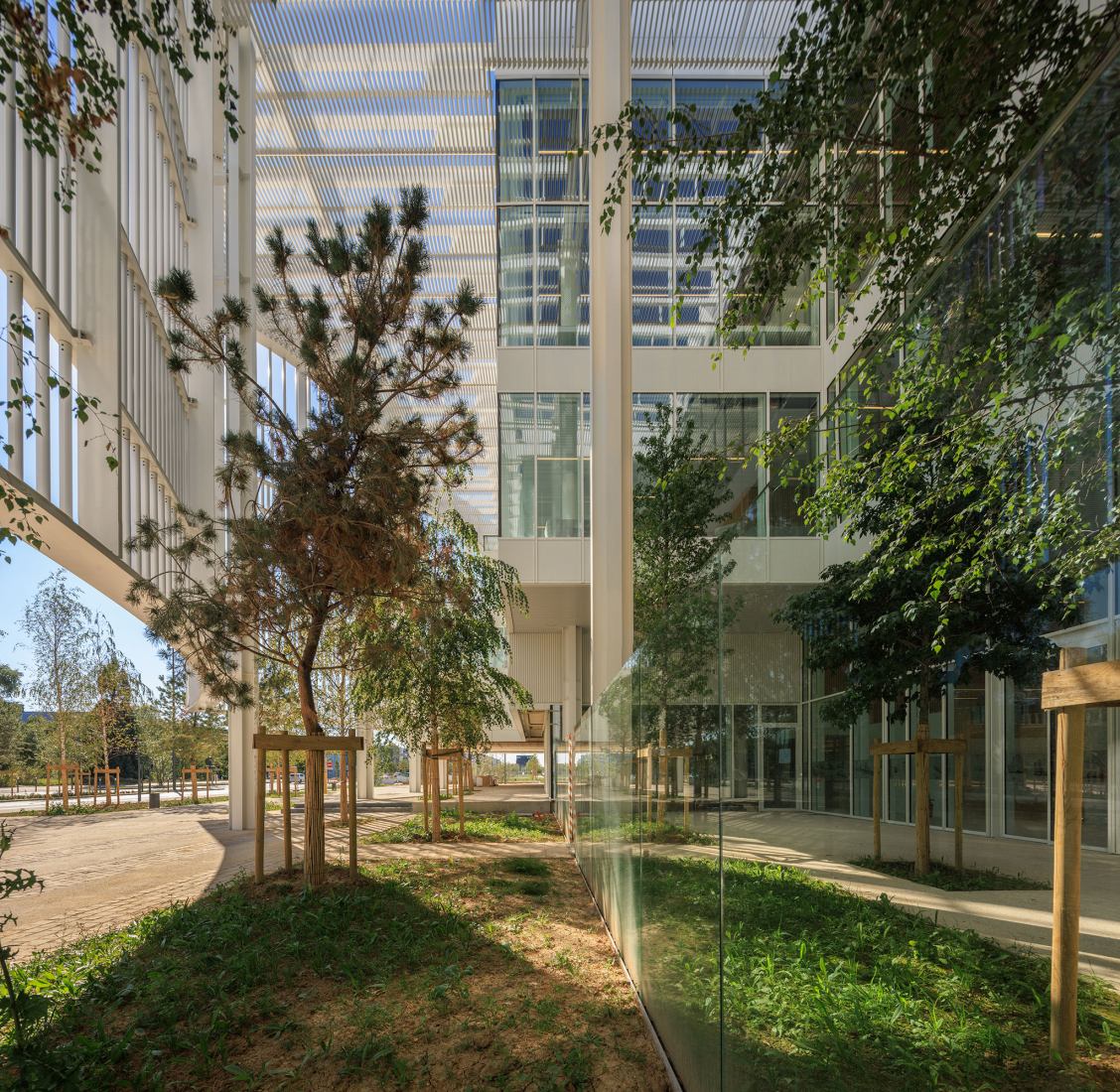 A journey of permeable spaces. LUMEN University of Saclay by Beaudouin ...