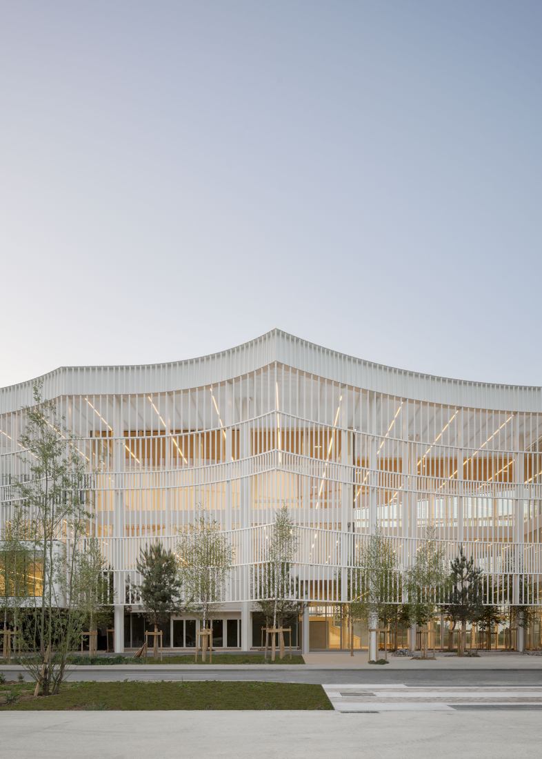 A journey of permeable spaces. LUMEN University of Saclay by Beaudouin ...