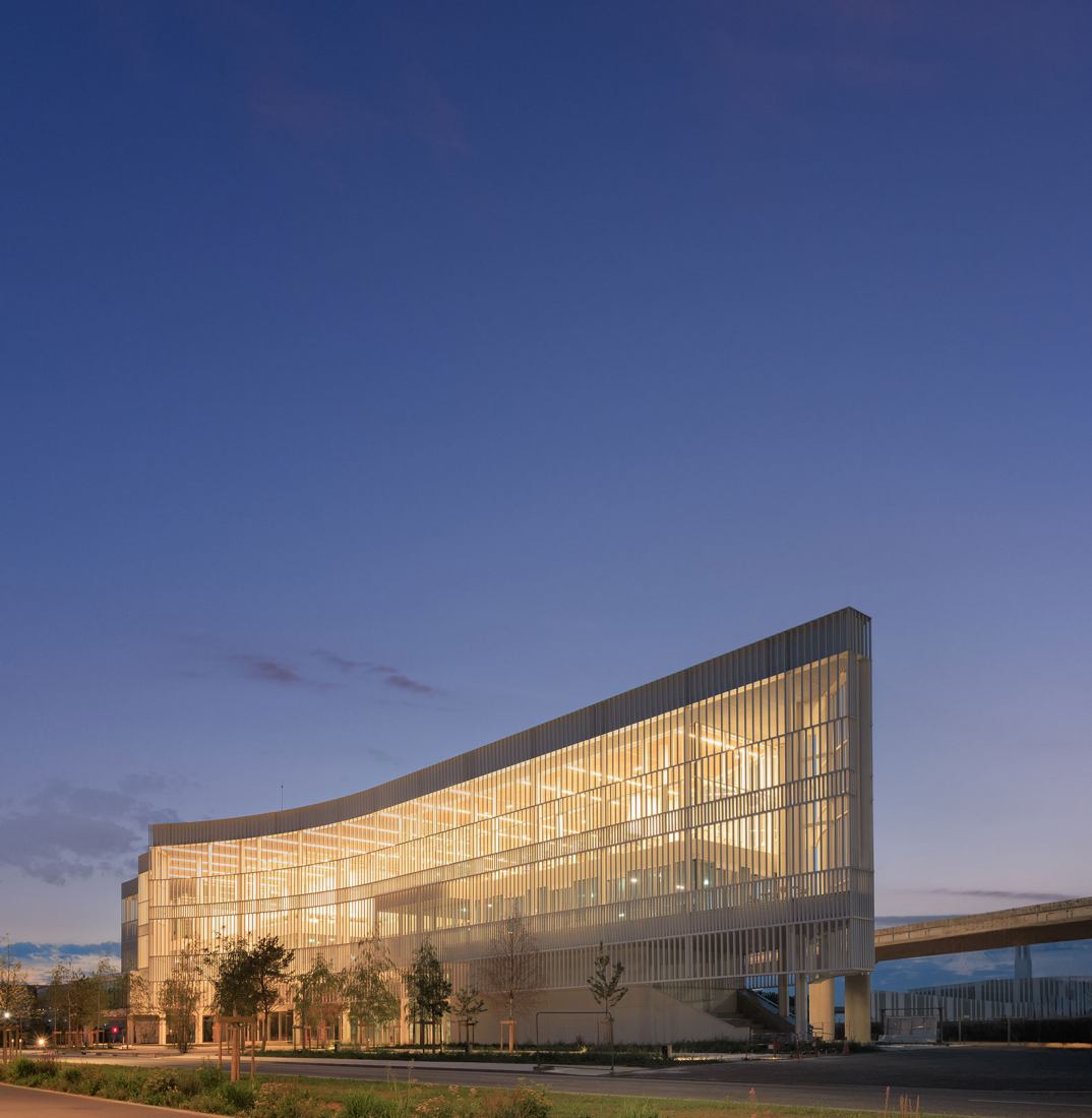 A journey of permeable spaces. LUMEN University of Saclay by Beaudouin ...