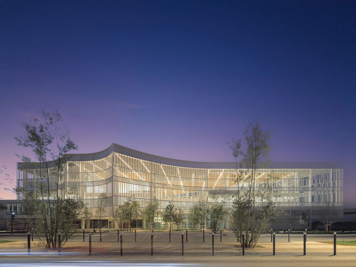 A journey of permeable spaces. LUMEN University of Saclay by Beaudouin ...