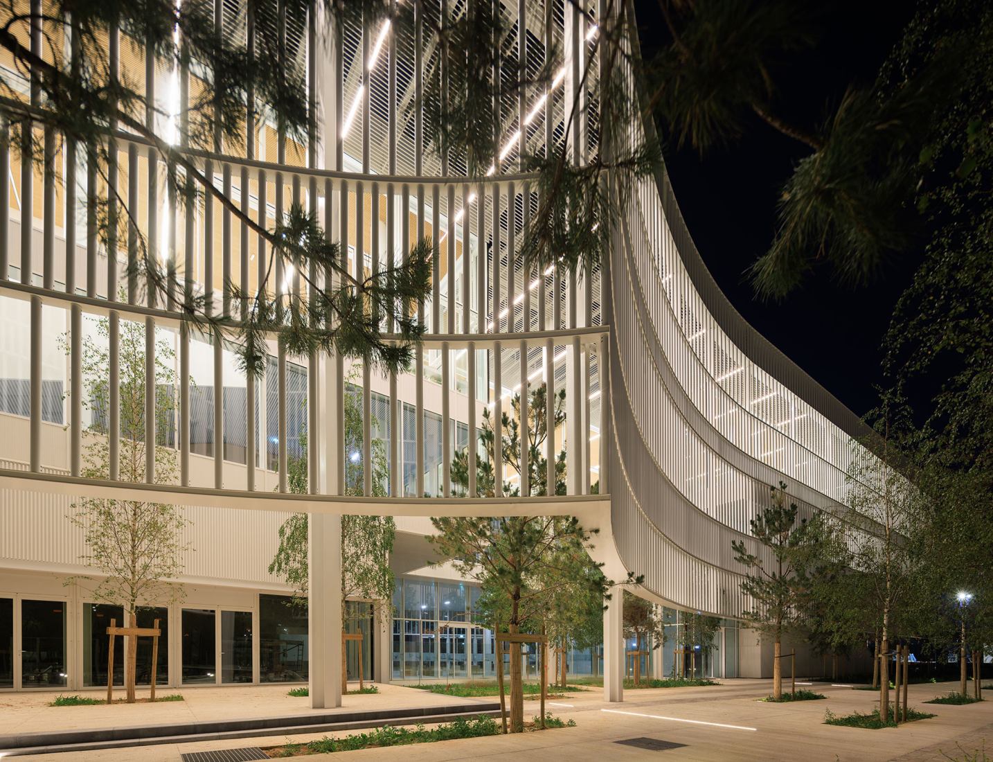 A journey of permeable spaces. LUMEN University of Saclay by Beaudouin ...