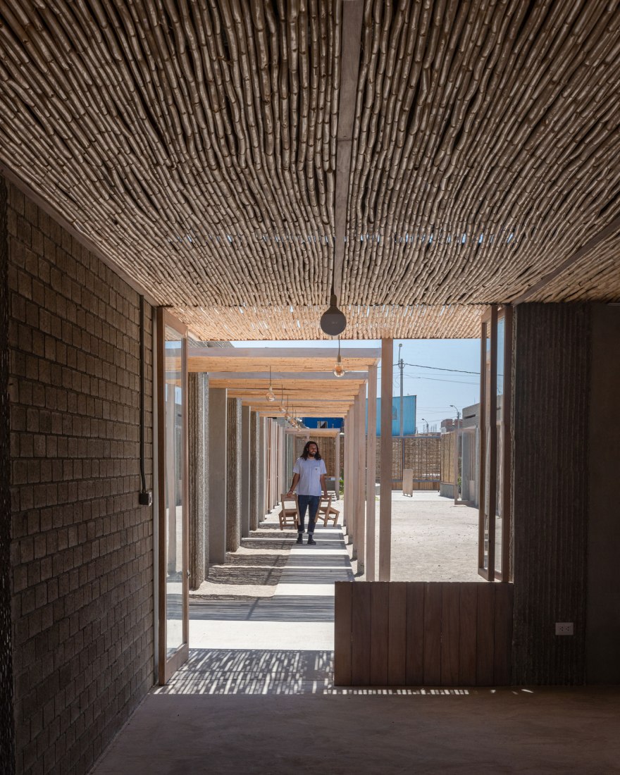 Initial School 140 by Betsaida Curto Reyes and Ander Bados Sesma | The ...