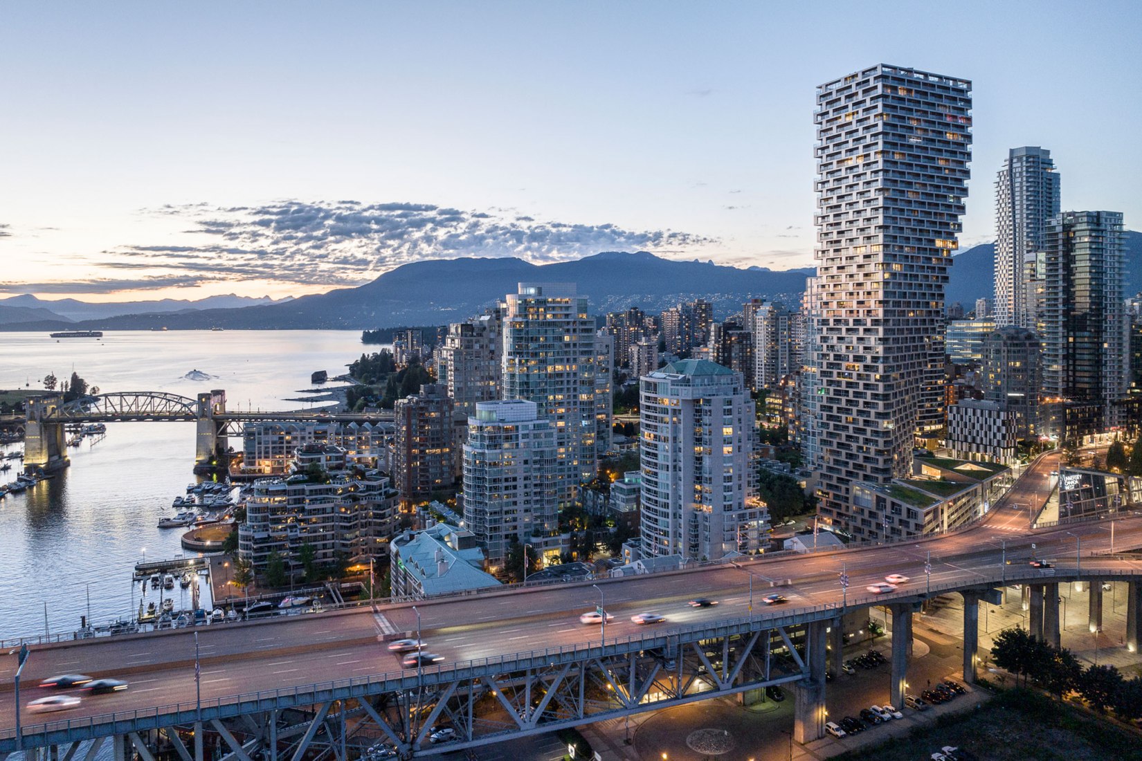«Vancouverismo» en acción. Vancouver House por BIG | Sobre Arquitectura ...