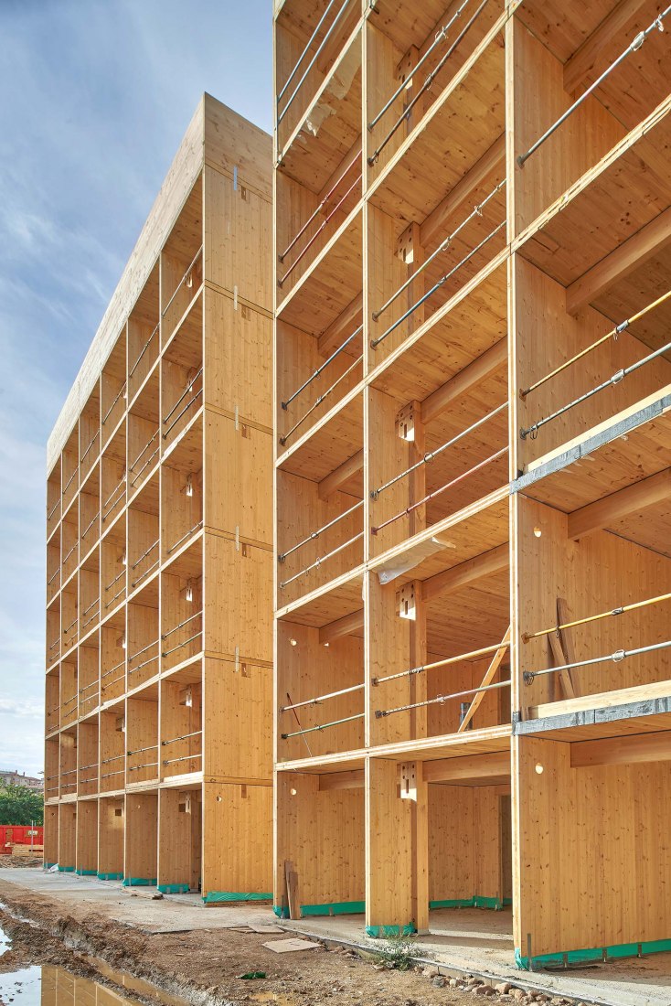Sostenibilidad con madera contralaminada. Bloque 6x6 por Bosch ...