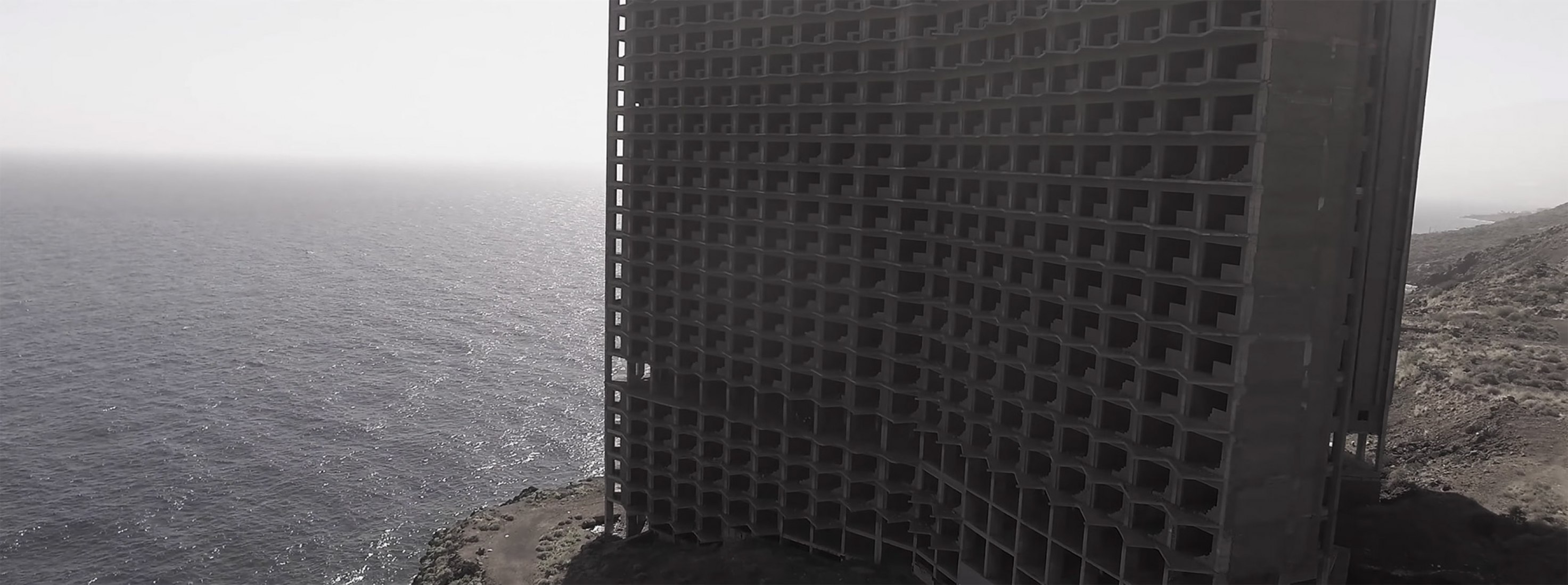 Criticism of the tourist overcrowding on the island of Tenerife. Bouvet ...