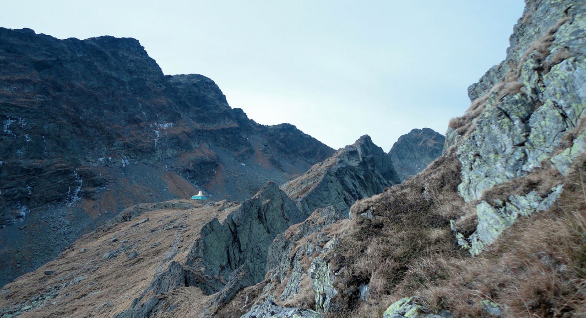 Refugio de montaña Caltun por Archaeus | Sobre Arquitectura y más ...