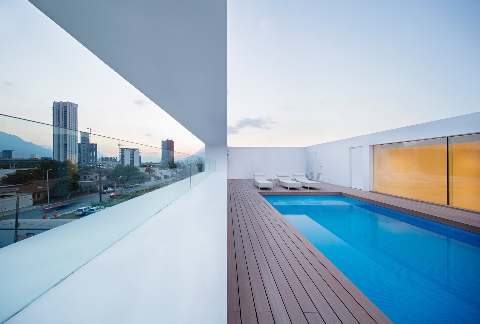 Recordando a Barragan. Vivienda DOMUS AUREA por Alberto Campo Baeza ...