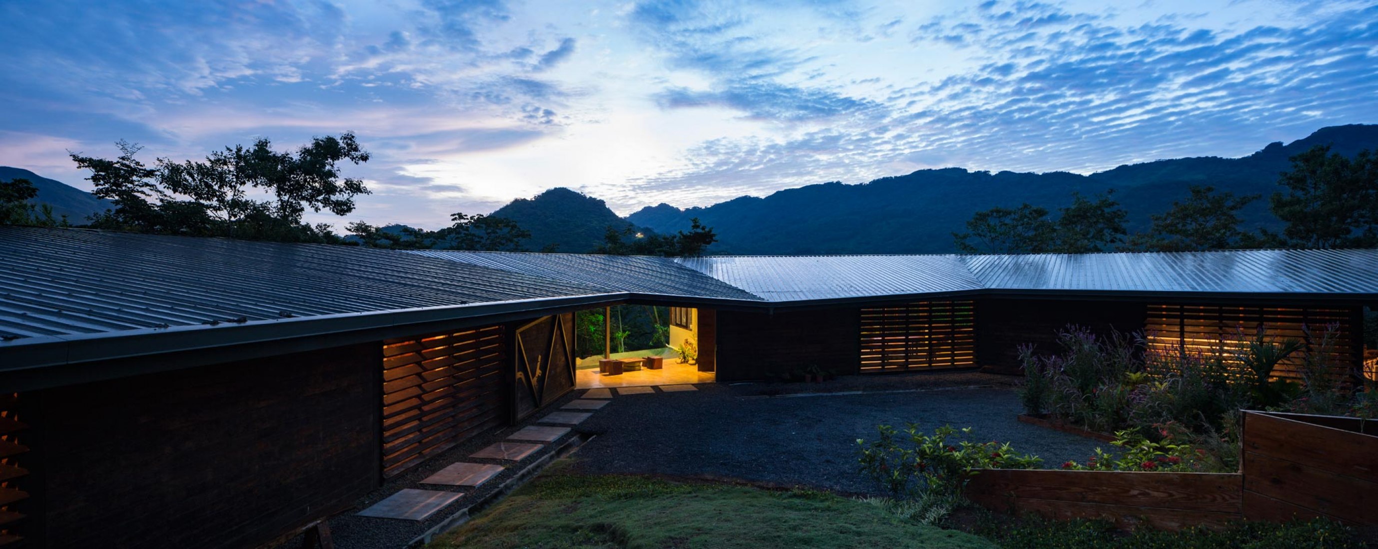 Moving between the landscape. House in Cope by Patrick Dillon | The ...