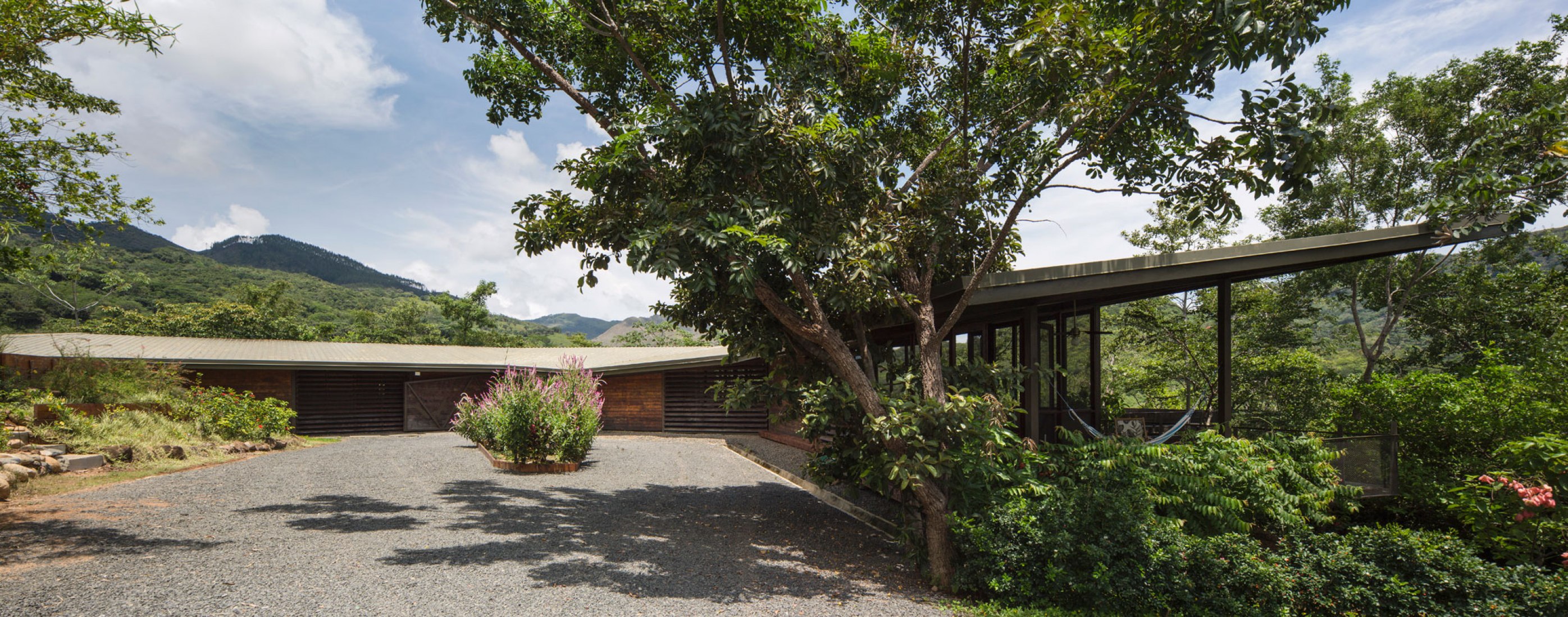 Moving between the landscape. House in Cope by Patrick Dillon | The ...