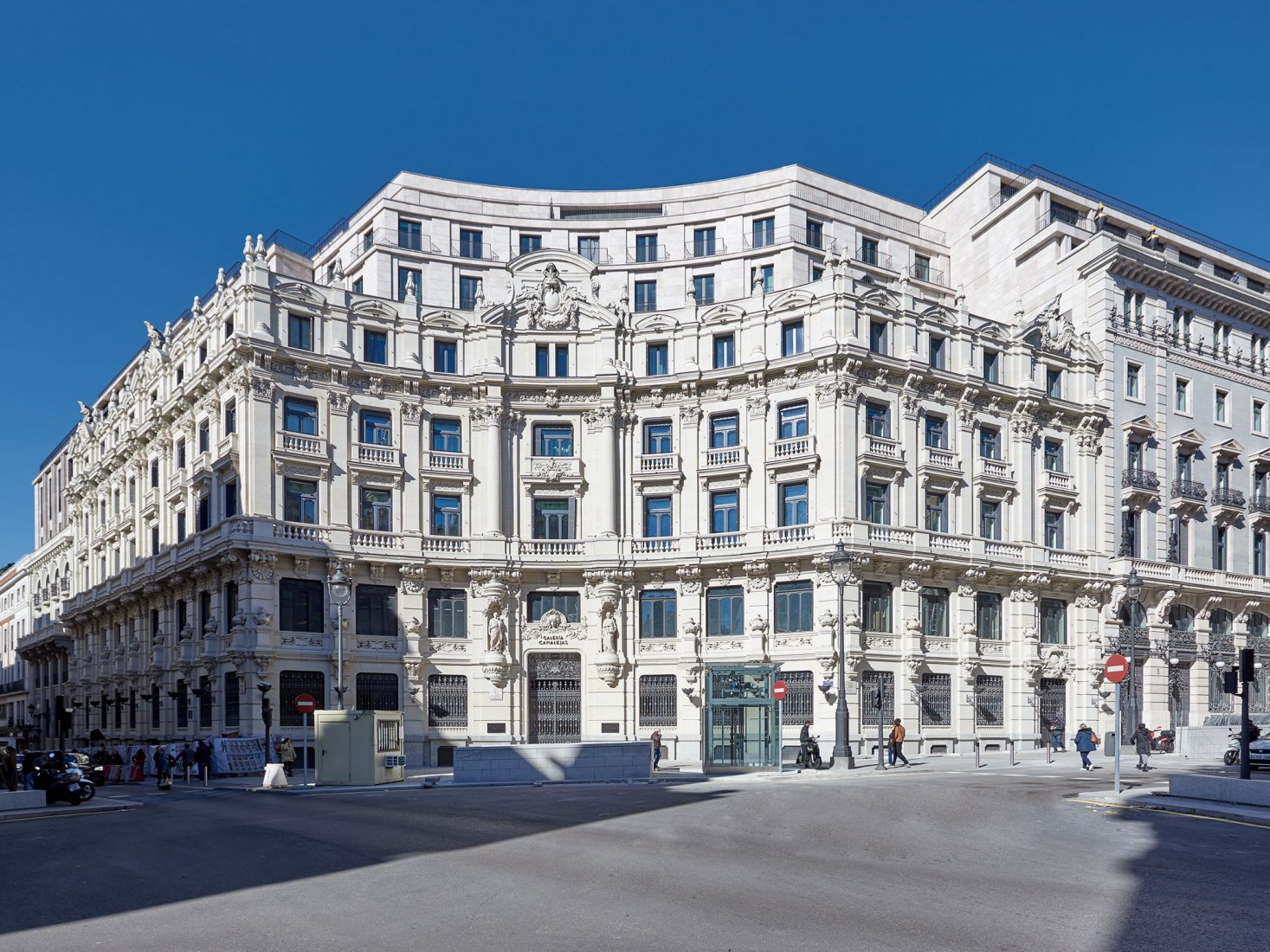 Centro Canalejas, ícono del lujo en Madrid por Estudio Lamela | Sobre ...