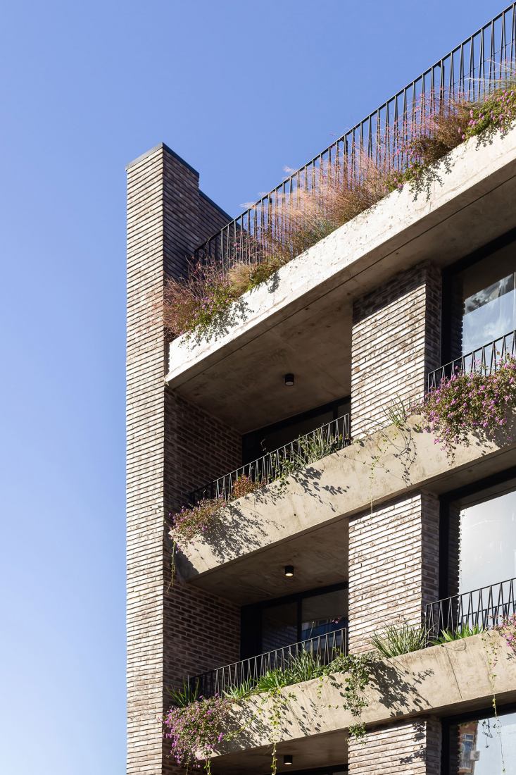 Generous, open, and bright. RZ1248 Building by CMS arquitectas | The ...
