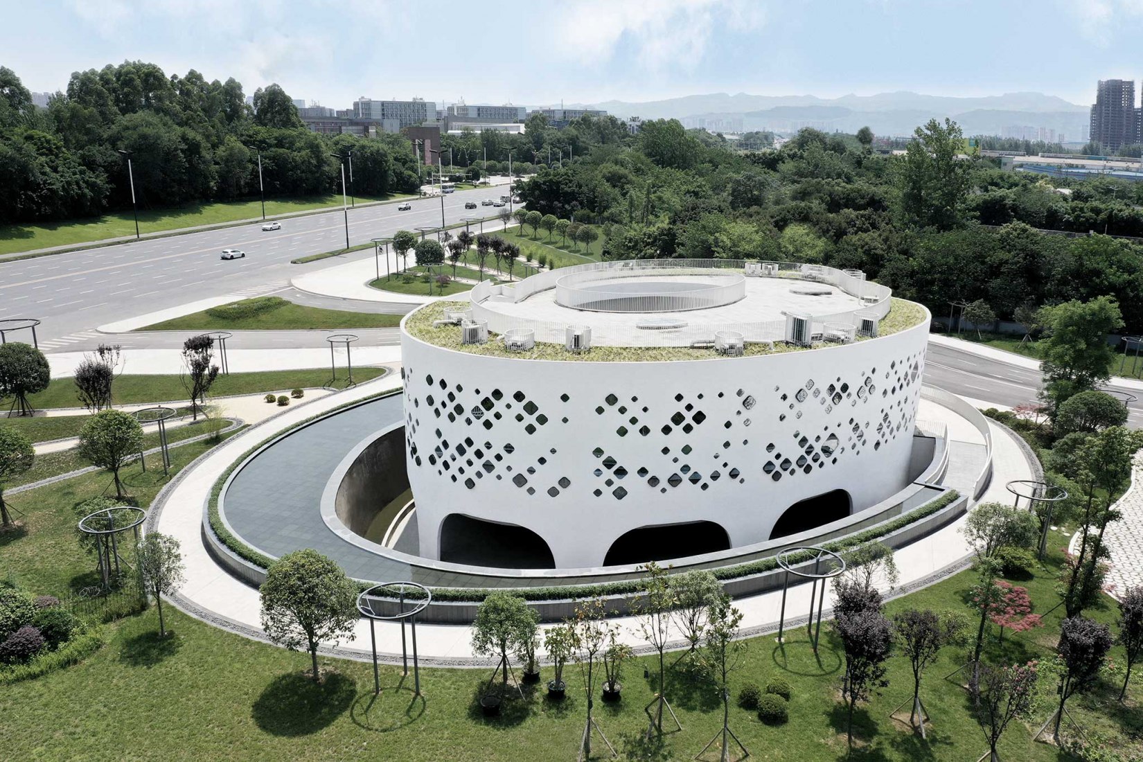 Nature as a representation of architecture. Longquan Well-Chengdu ...