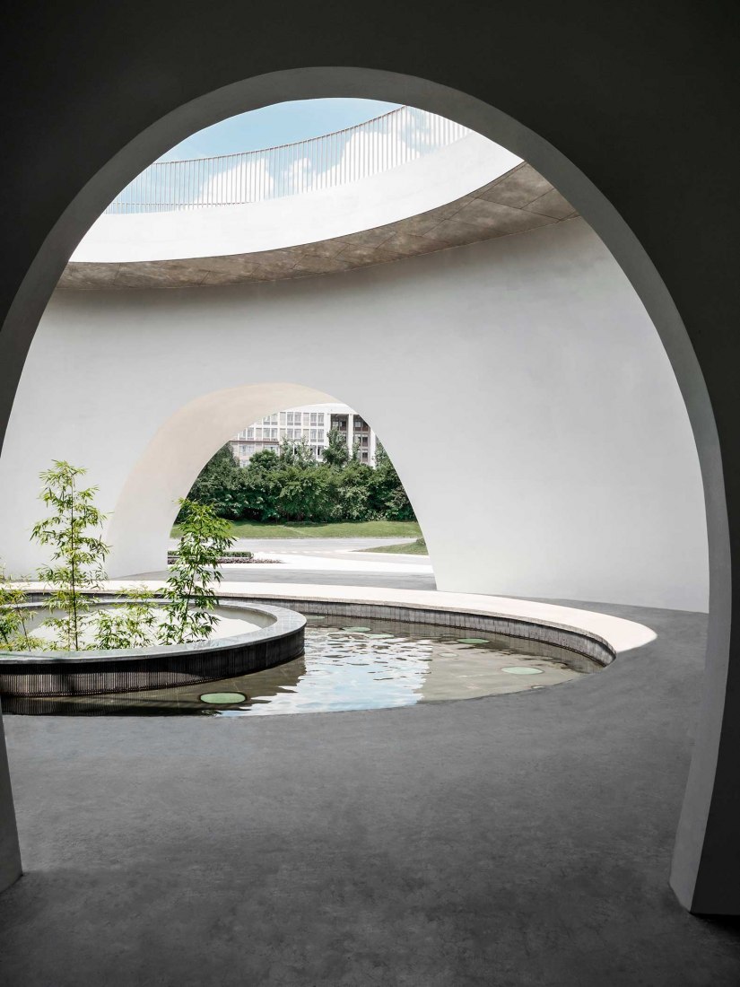 Nature as a representation of architecture. Longquan Well-Chengdu ...