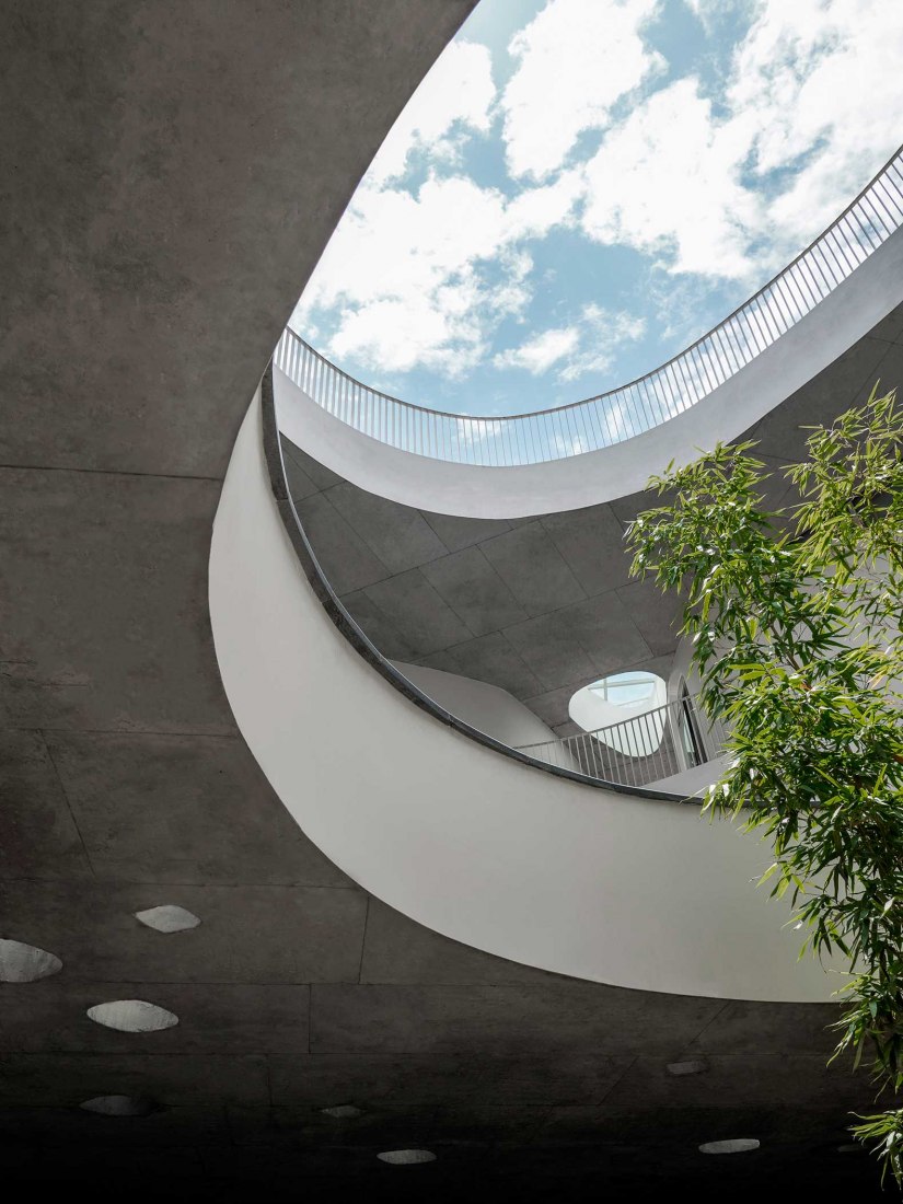 Nature as a representation of architecture. Longquan Well-Chengdu ...