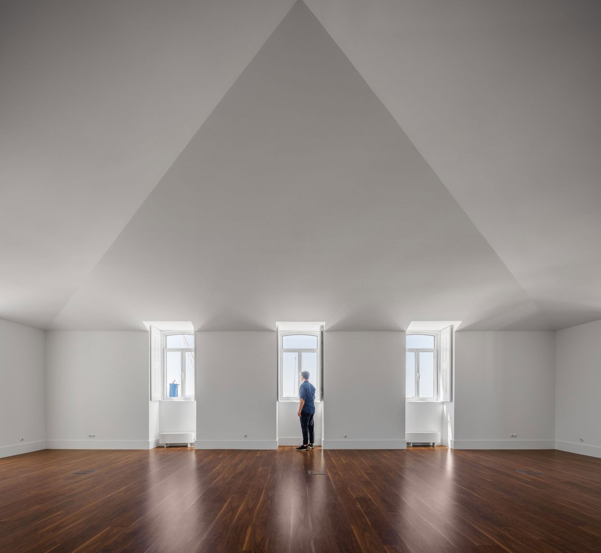 A new reinterpretation. Second skin by danielmsantos, eng + arq | The ...