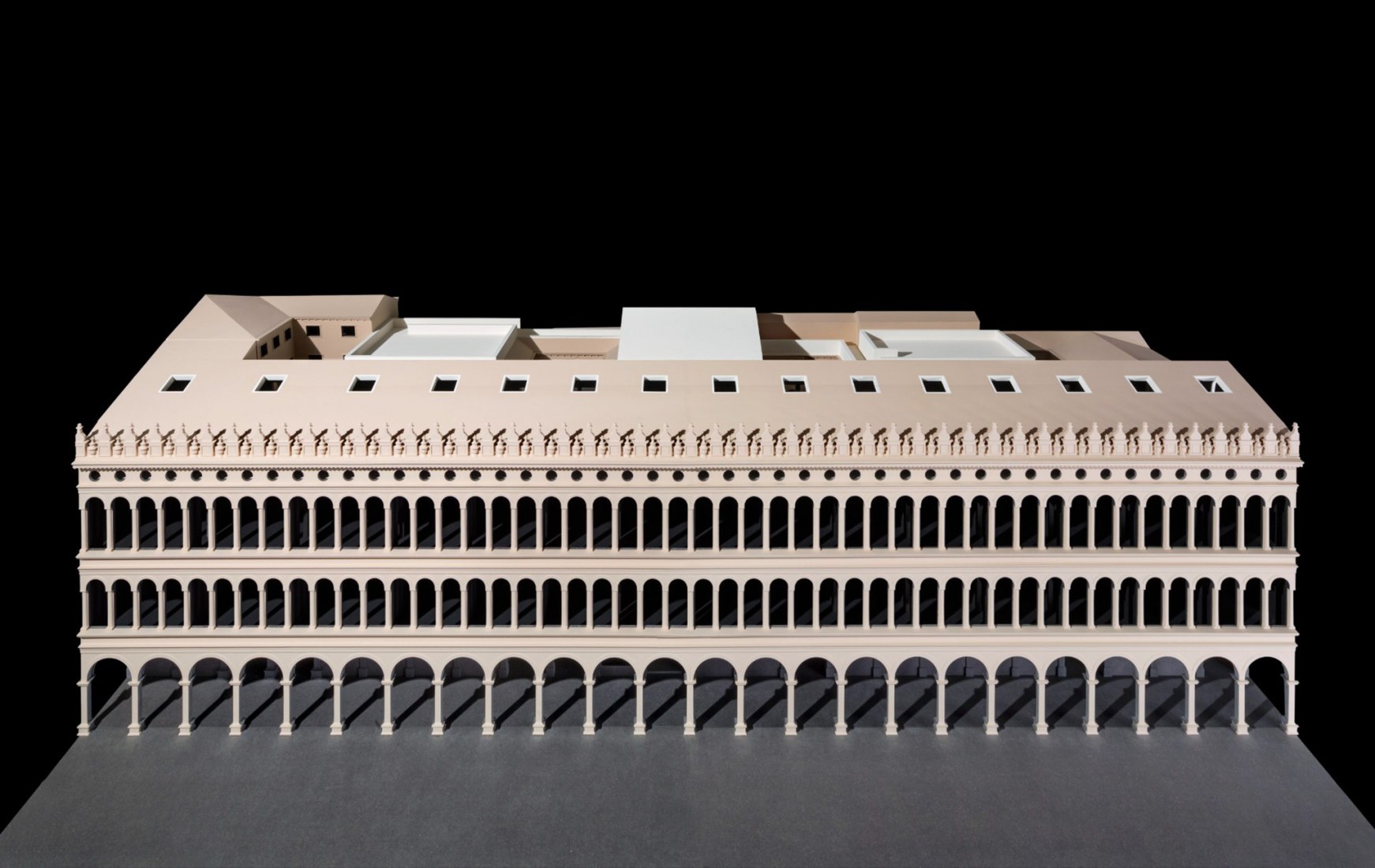 The Procuratie Vecchie of Venice completes its renovation by David ...