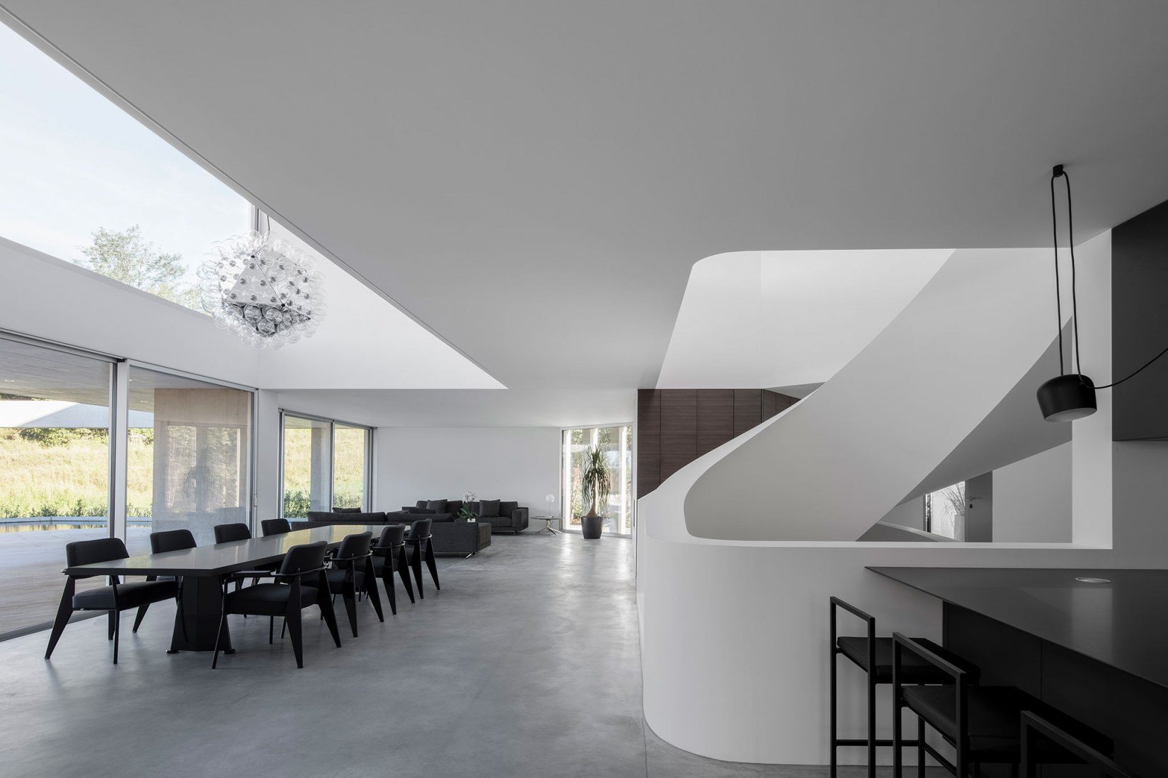 Looking east and west. Concrete house by DF__DC architects | The ...