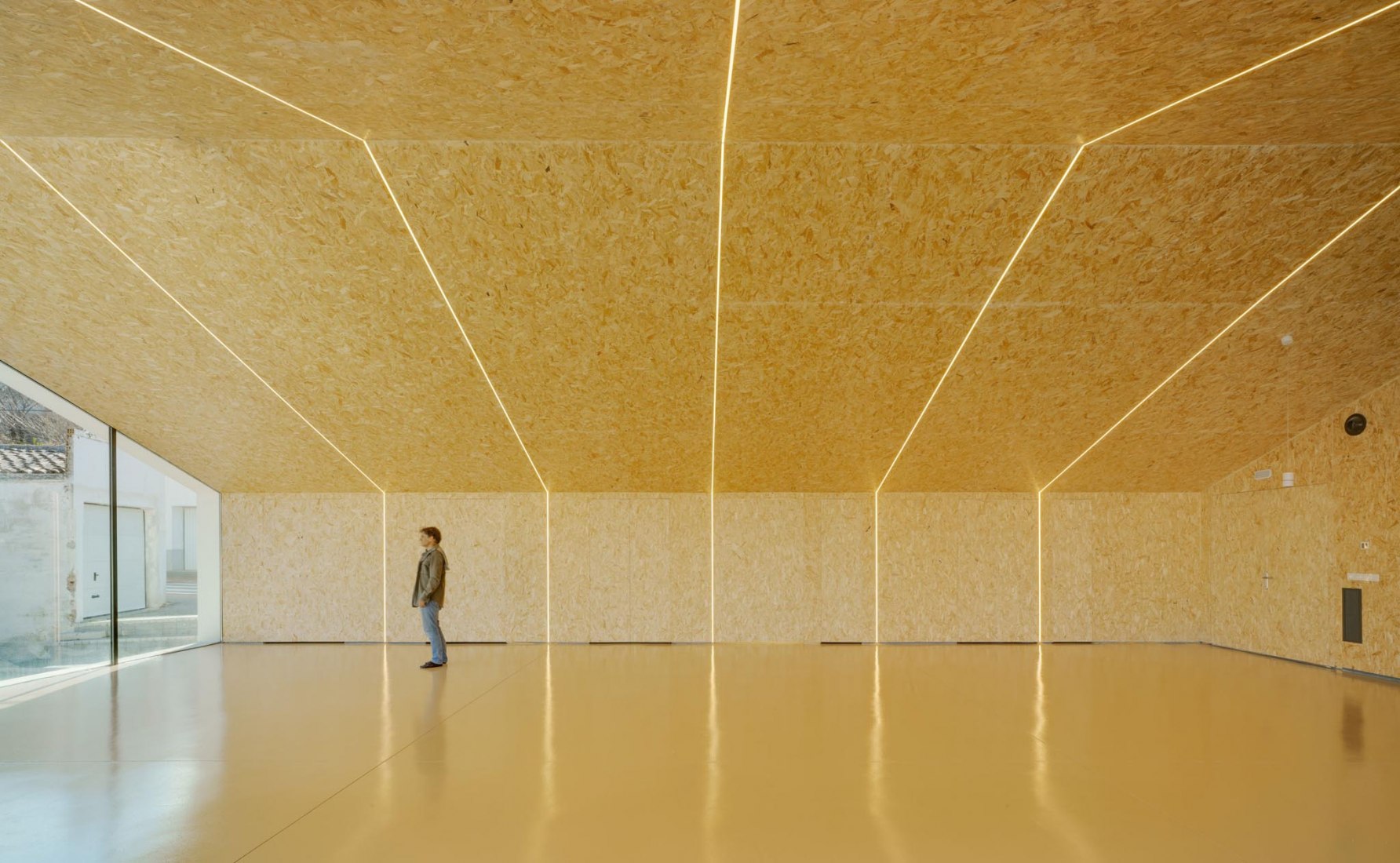 Cultural identity. Felip Miralles house of culture by eneseis | The ...