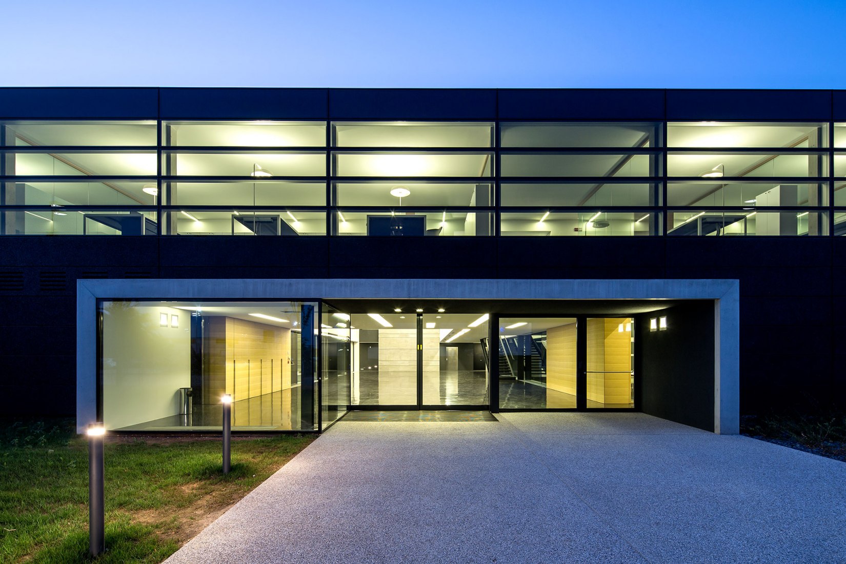 Sede Faber por GEZA - Gri e Zucchi architetti associati | Sobre ...