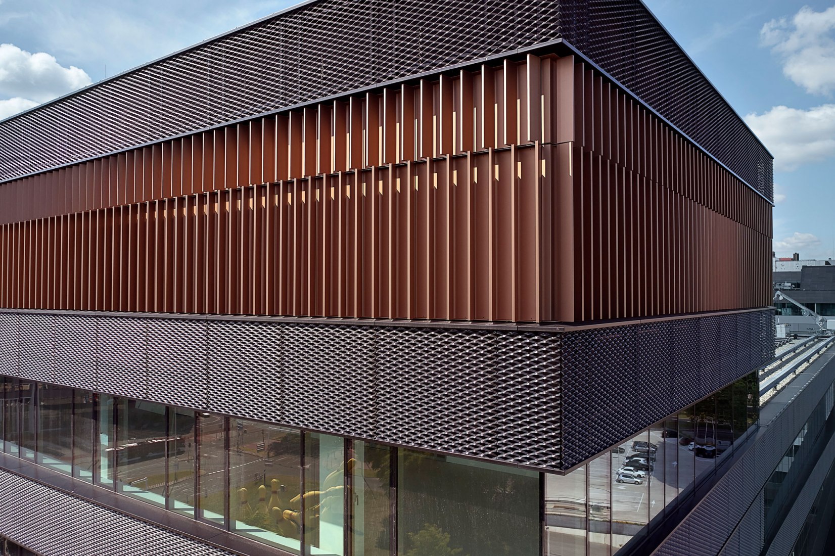 Transforming a building from the past into an office for the future ...