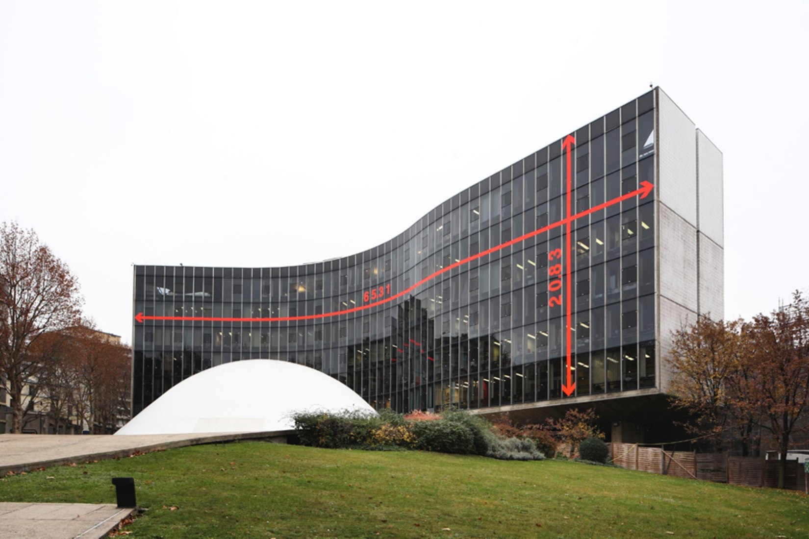 FREAKS freearchitects - Sur Mesure. Installation | The Strength of ...