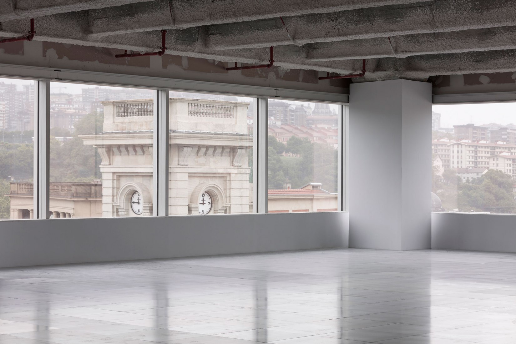 A unique rehabilitation. Refurbishment of the Bizkaia Tower by Gonzalo ...