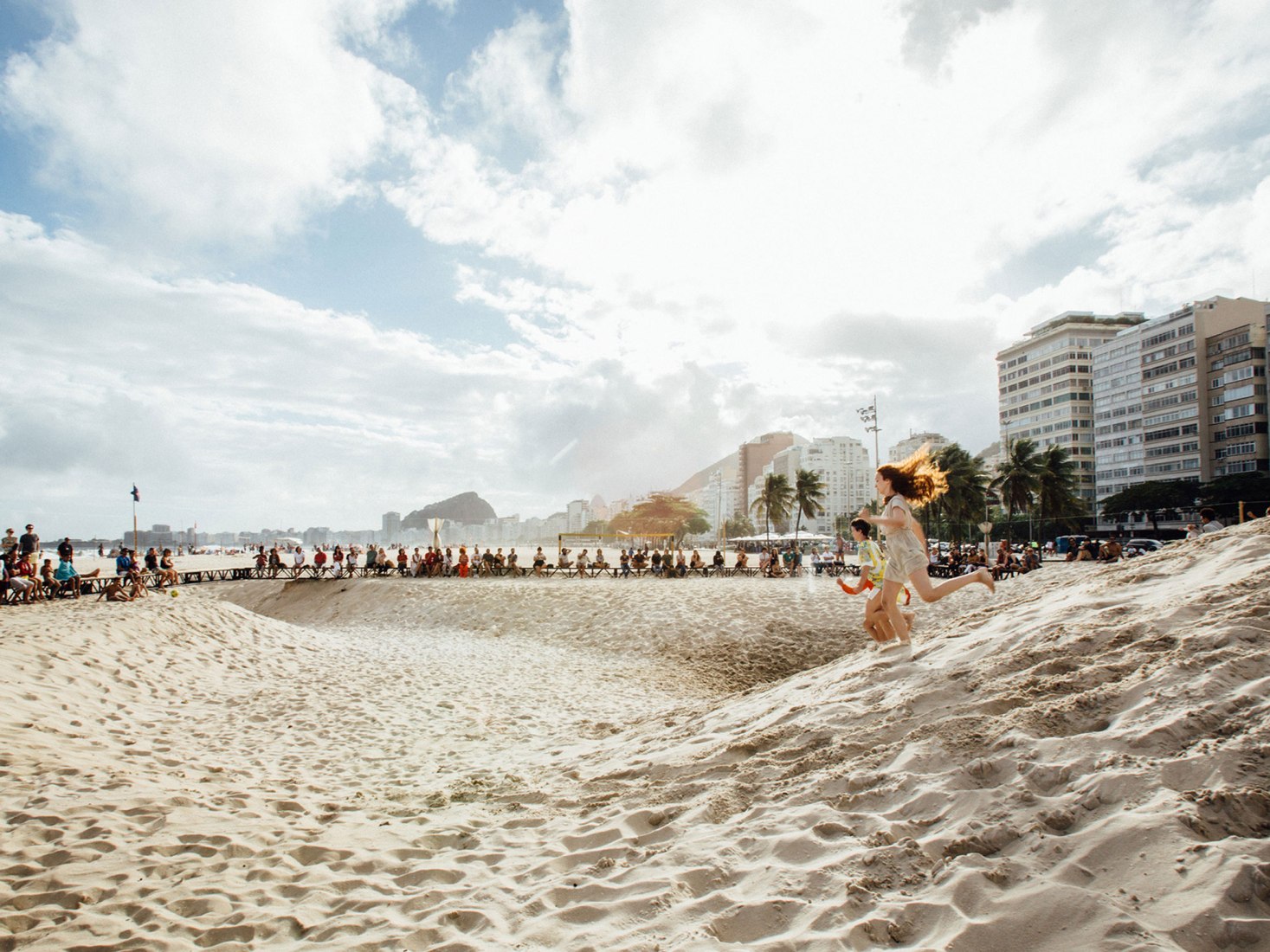 Time, reverie and start over. The Beach and the Time by gru.a | The ...