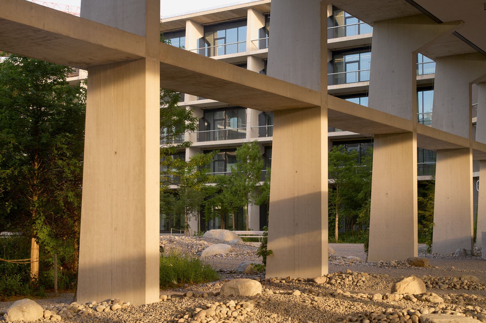 In search of proximity to deconstruct the big. SIP Main Campus by ...