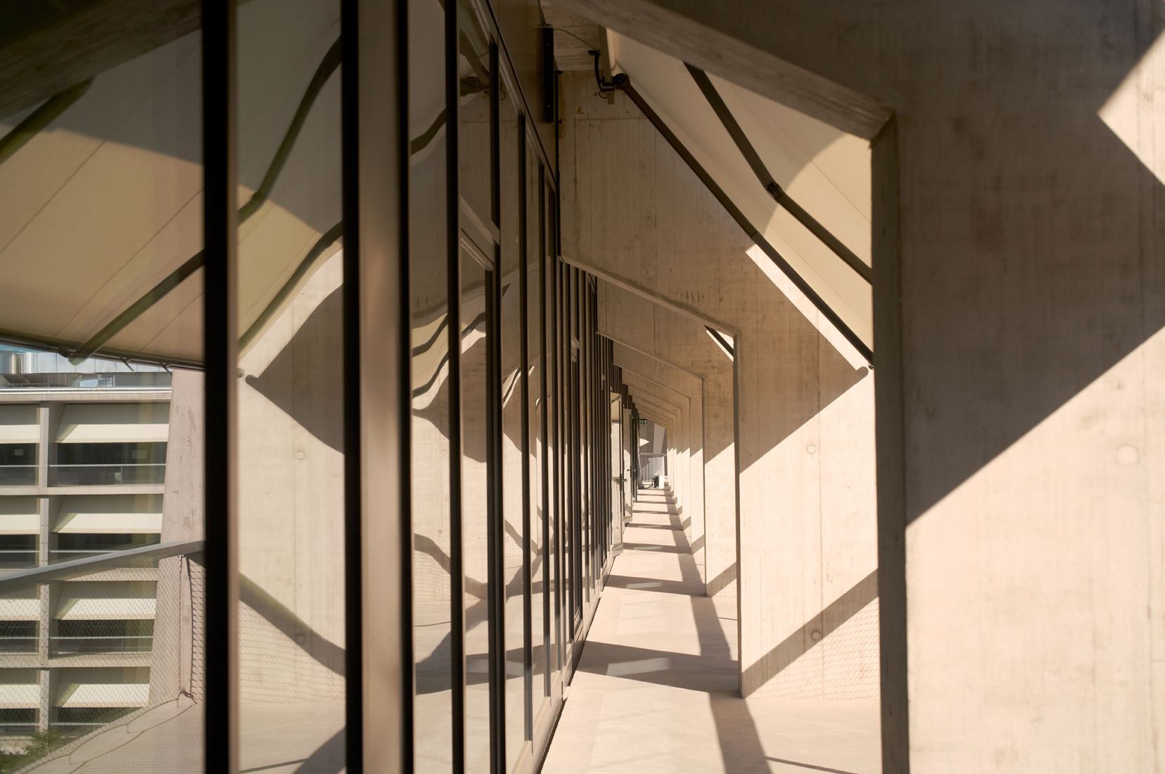 In search of proximity to deconstruct the big. SIP Main Campus by ...