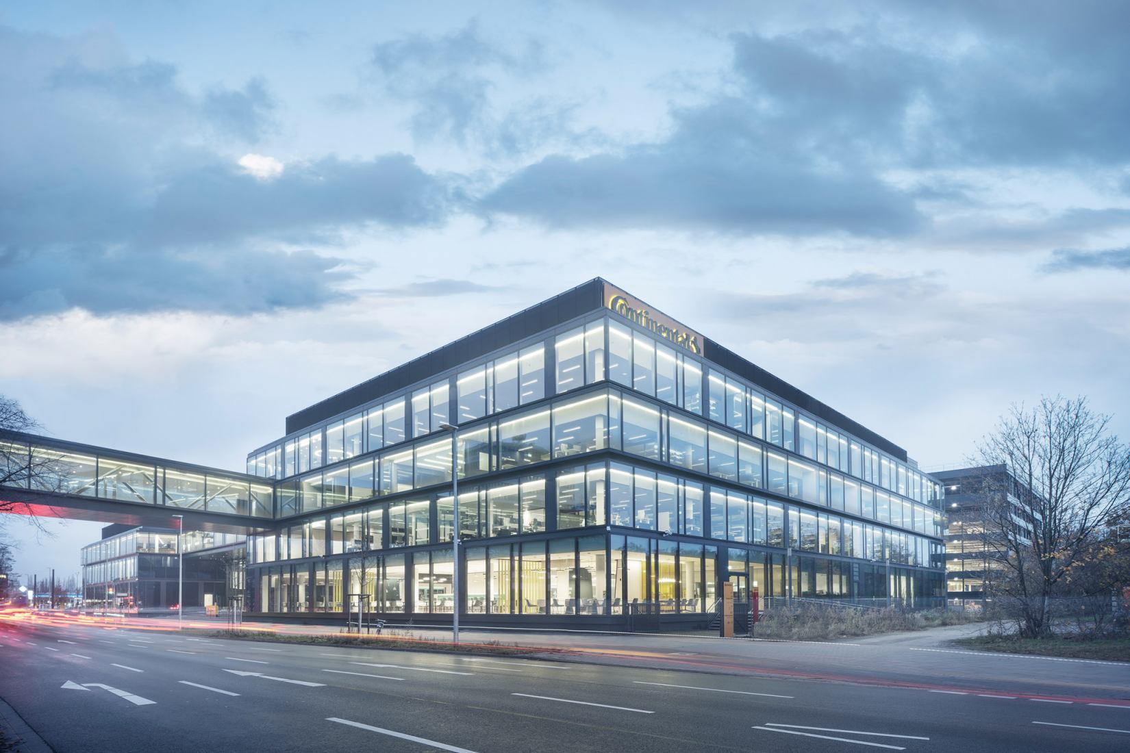 Opening of new headquarters of the Continental AG, by HENN | The ...