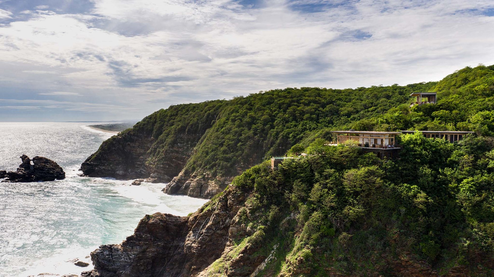 Respect and look at the landscape. House in El Torón by IUA Ignacio ...