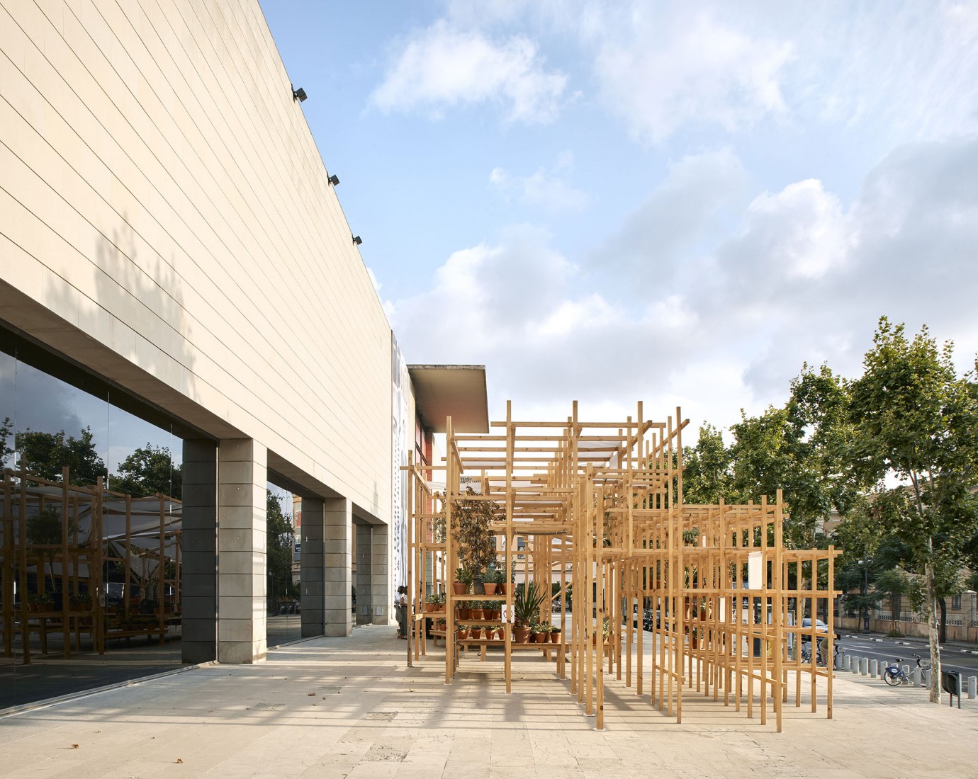 IVAM esplanade 2017 by Adrián Torres Astaburuaga | The Strength of ...