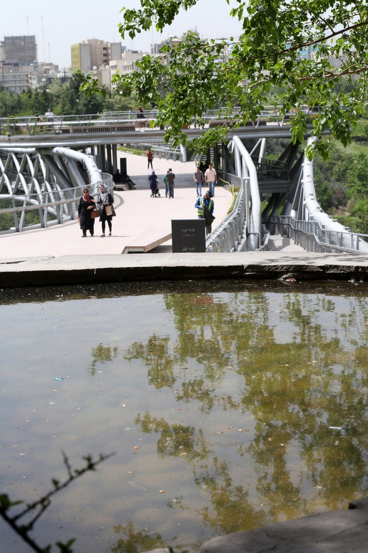 Tabiat Pedestrian Bridge by Diba Tensile Architecture | The Strength of ...