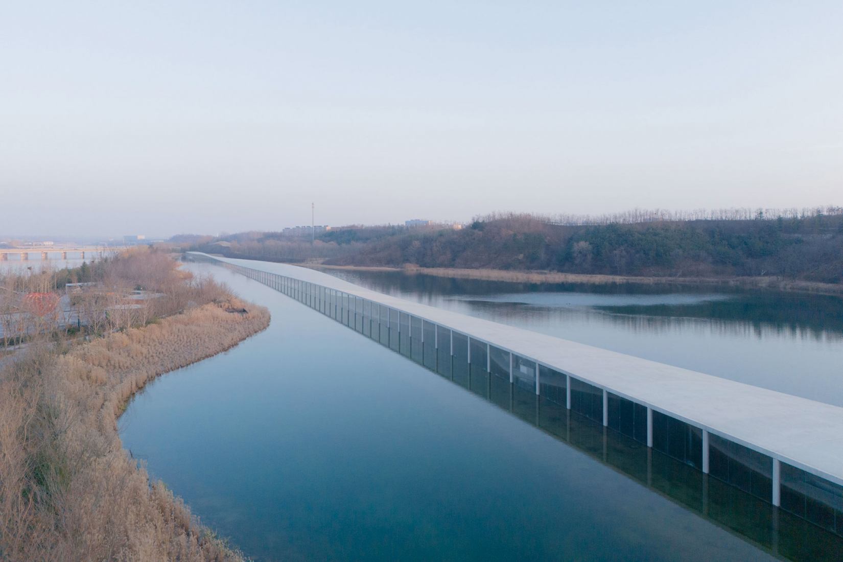 Illusory and gigantic relationship with nature. Zaishui Art museum by ...
