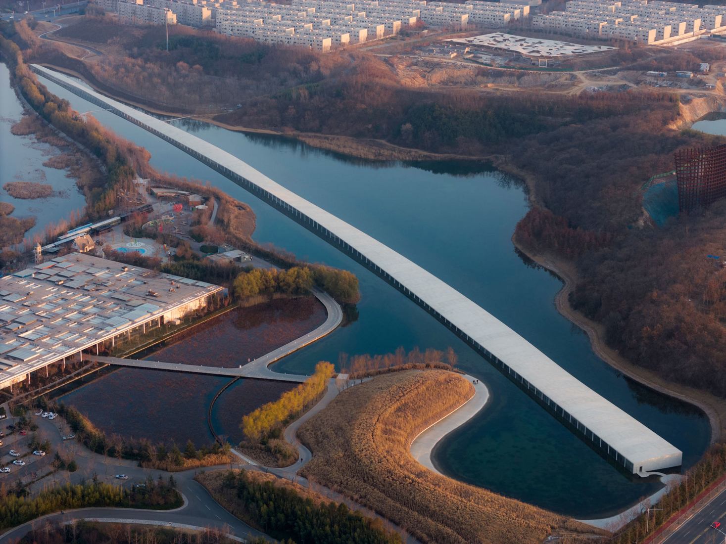 Illusory and gigantic relationship with nature. Zaishui Art museum by ...