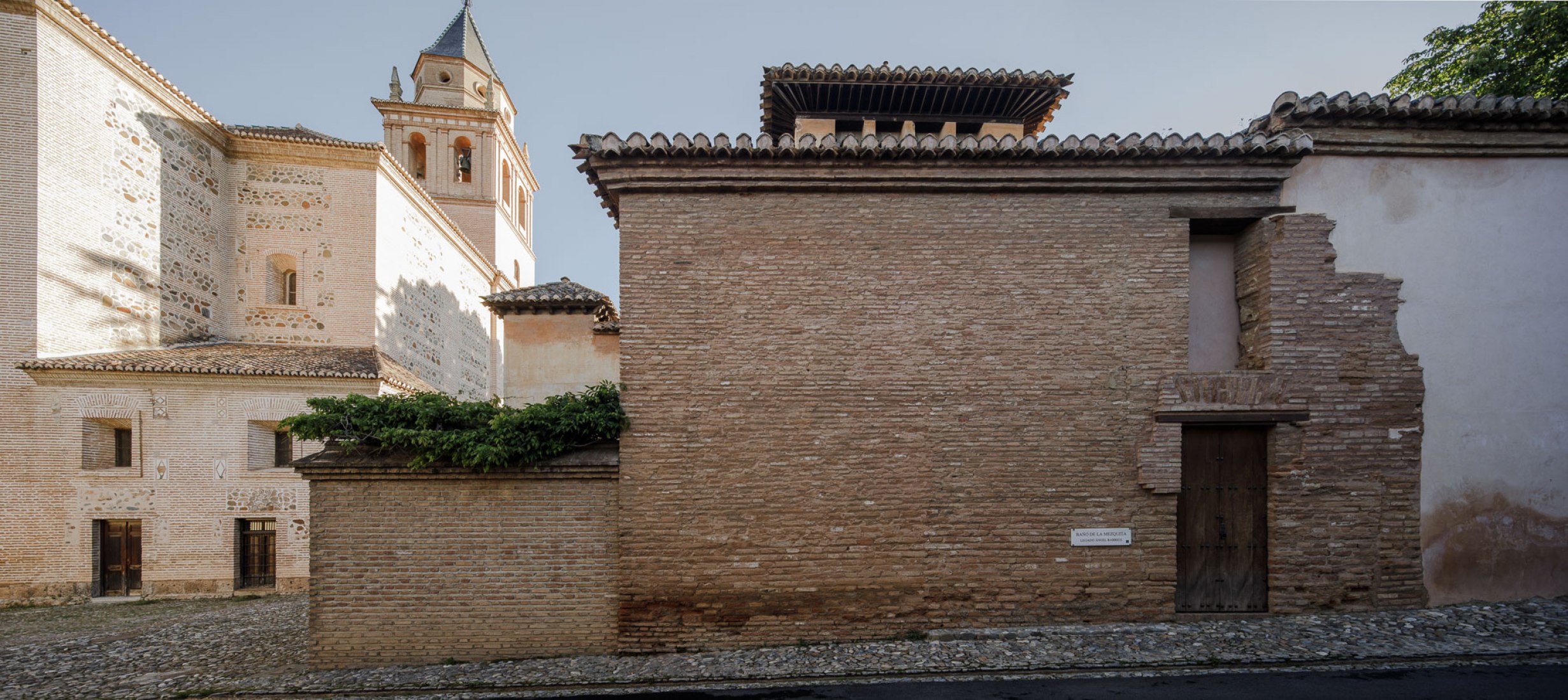 A window in a garden of the Alhambra. Ángel Barrios Legacy Museum by ...