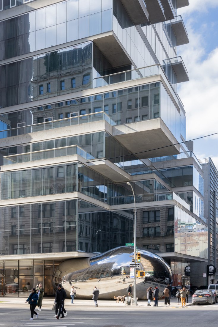 Anish Kapoor’s squashed 'bean' sculpture in New York | The Strength of ...