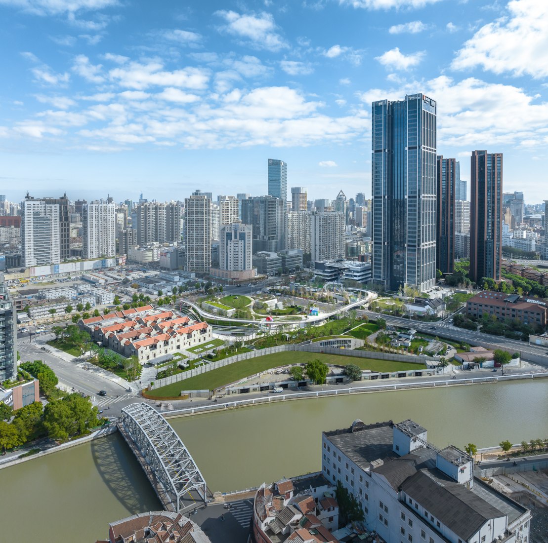 Foster + Partners completes first office tower in Suhewan, Shanghai ...